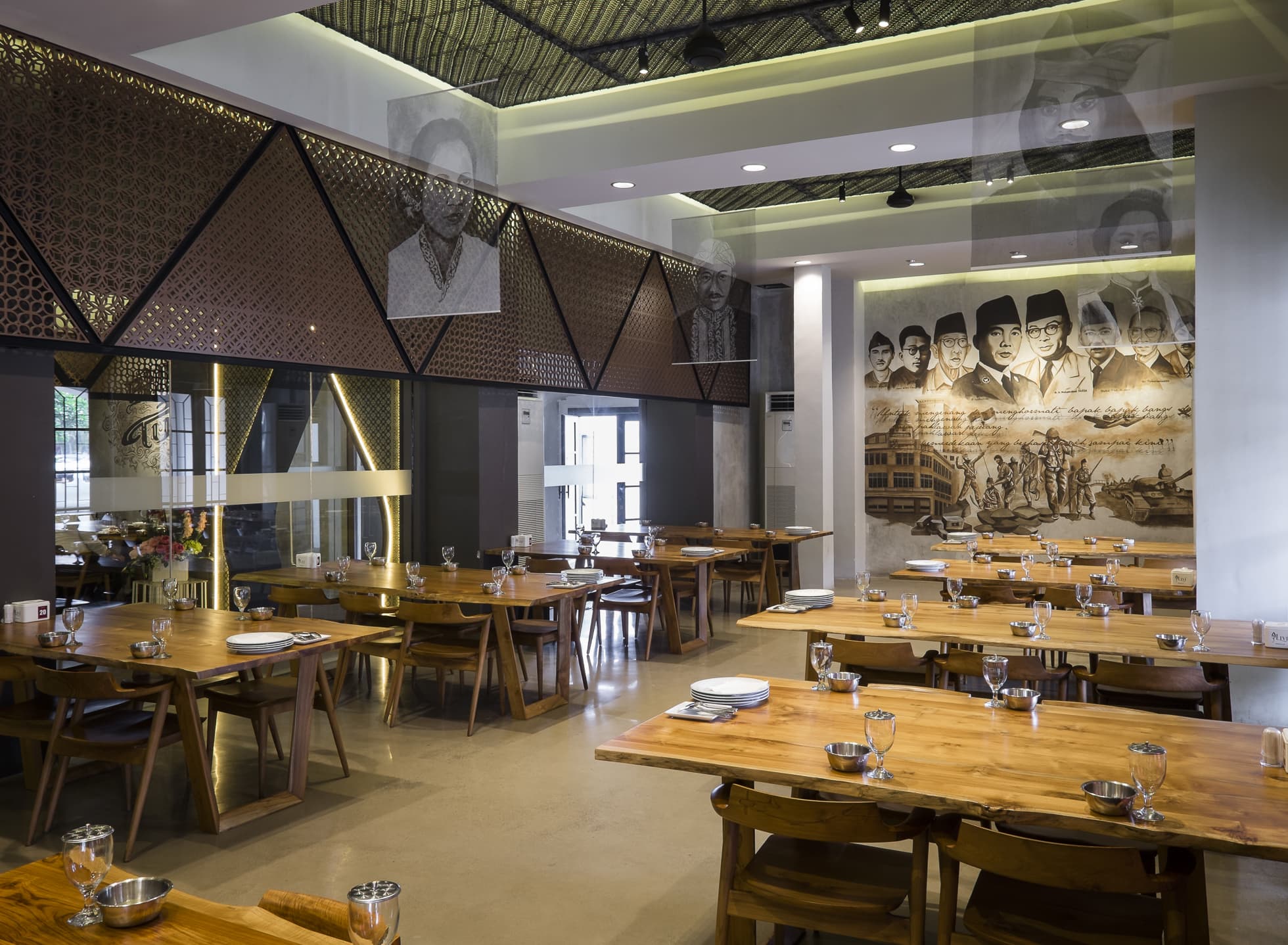 Padang Merdeka - Restaurant - Manual Jakarta