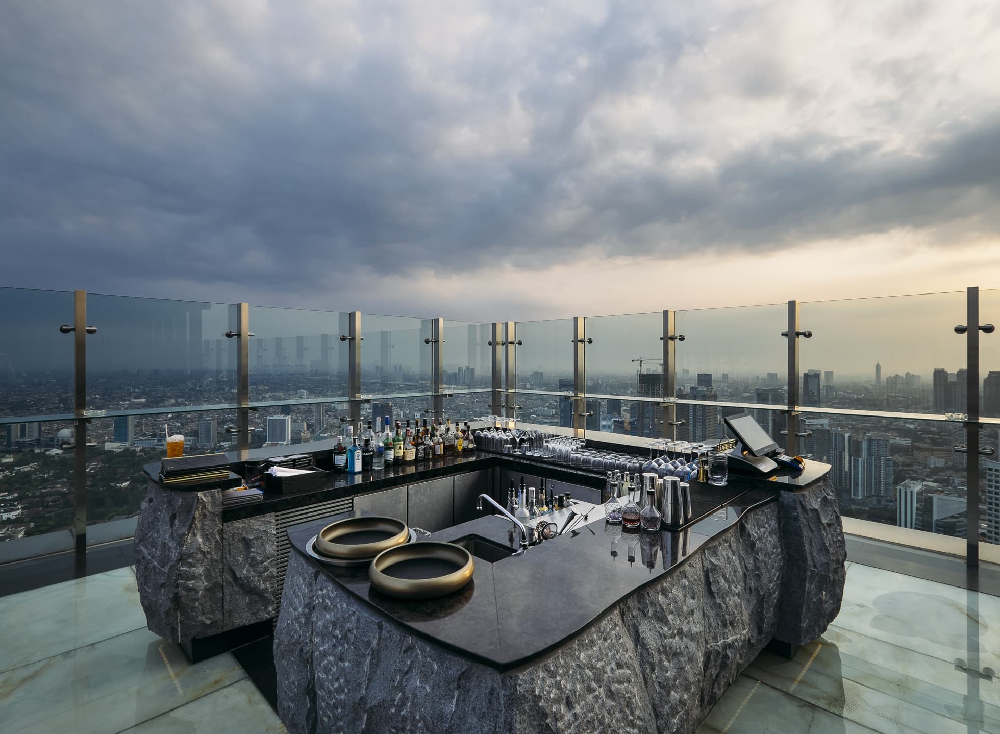 Henshin - Bar - Manual Jakarta