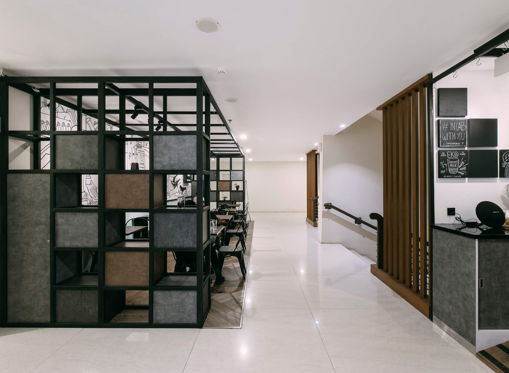 Refuelling in Caffeine Lab - Manual Jakarta