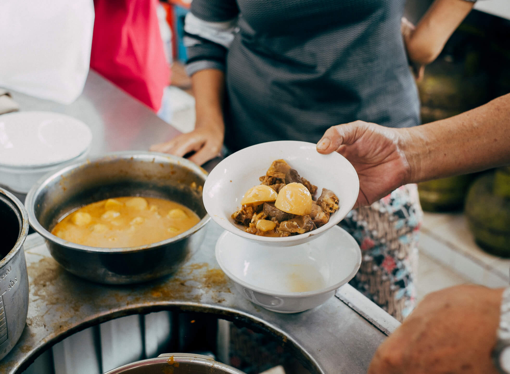 The Versatile Kari Tabona - Manual Jakarta