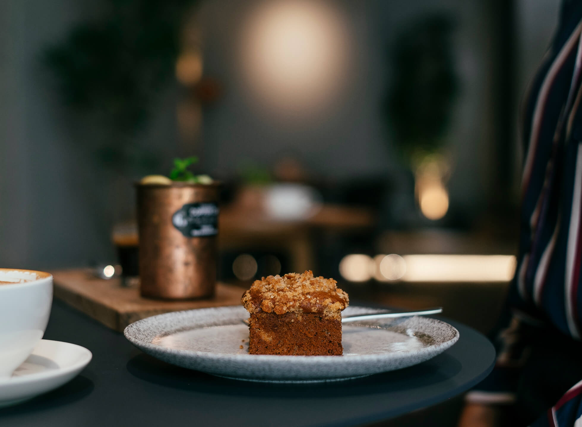 LIMA - Café - Manual Jakarta