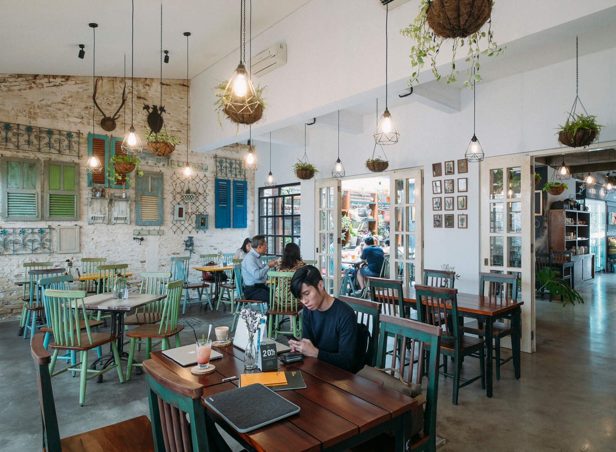 Inside ONNI House - Manual Jakarta