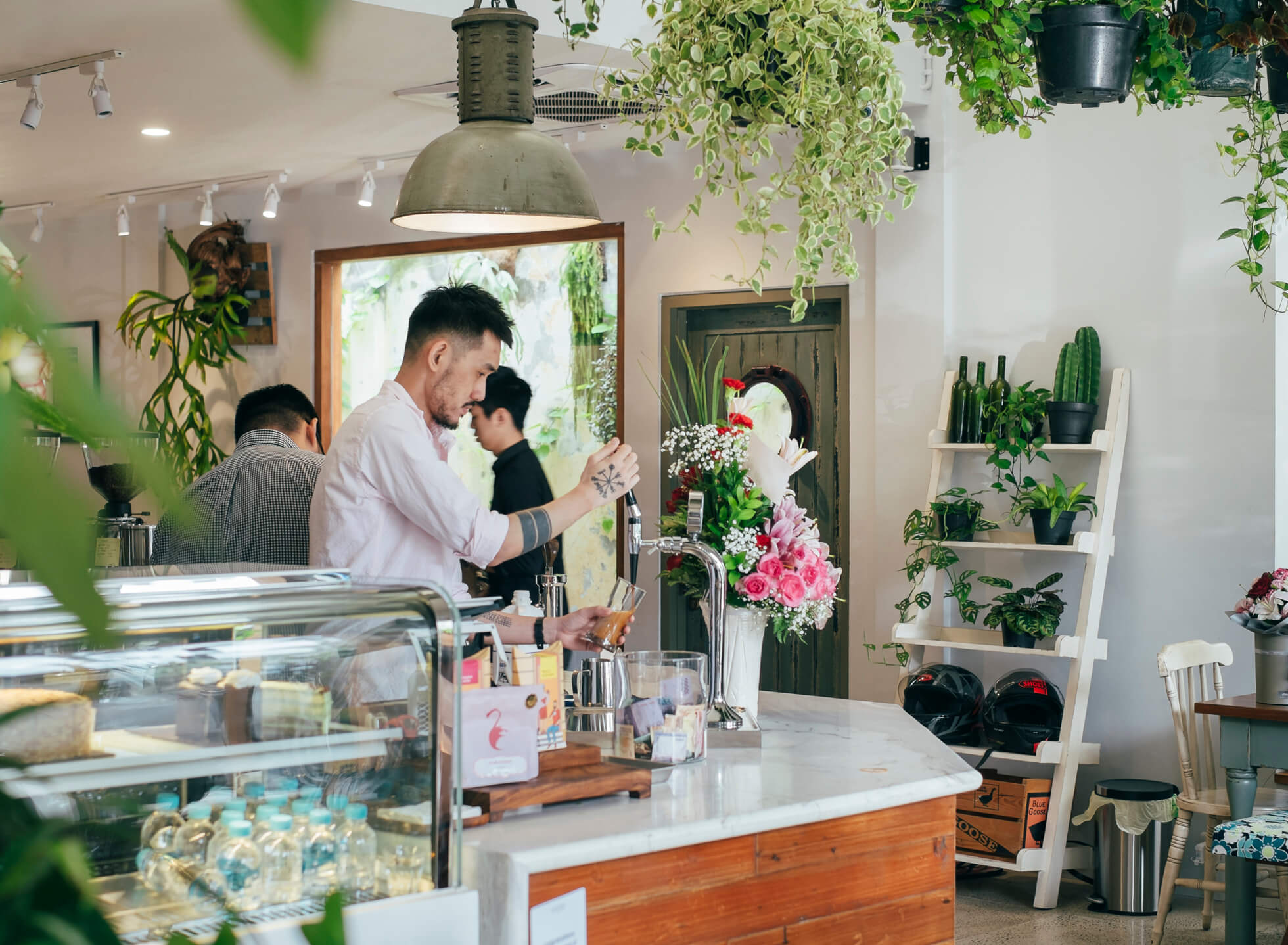 Ombé Kofie (Cikajang) - Café - Manual Jakarta