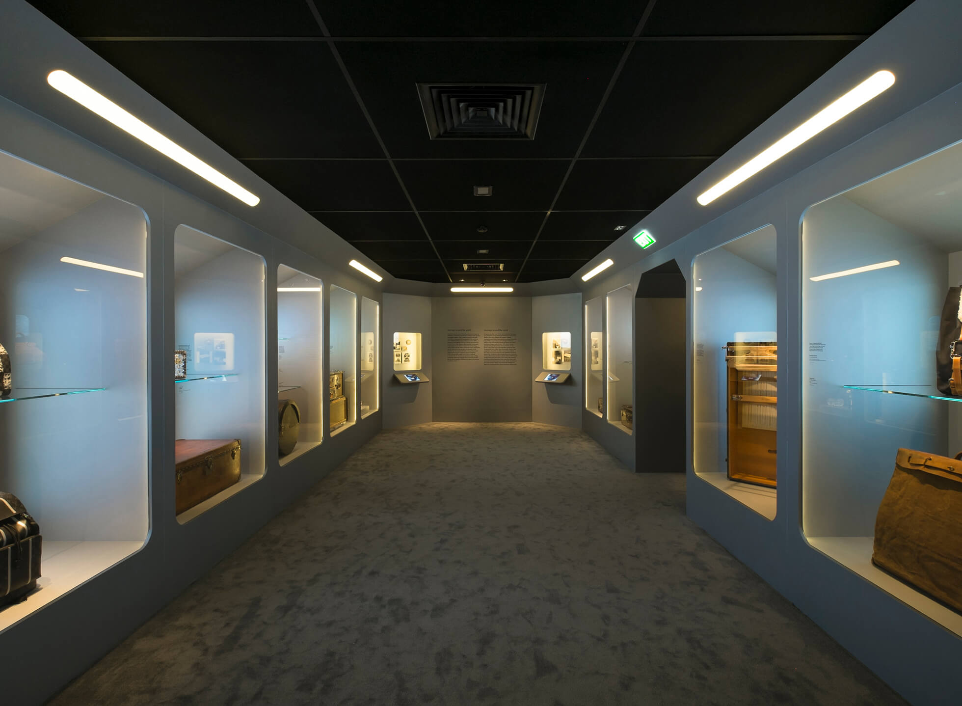 Louis Vuitton: Time Capsule Exhibition Jakarta - Manual Jakarta