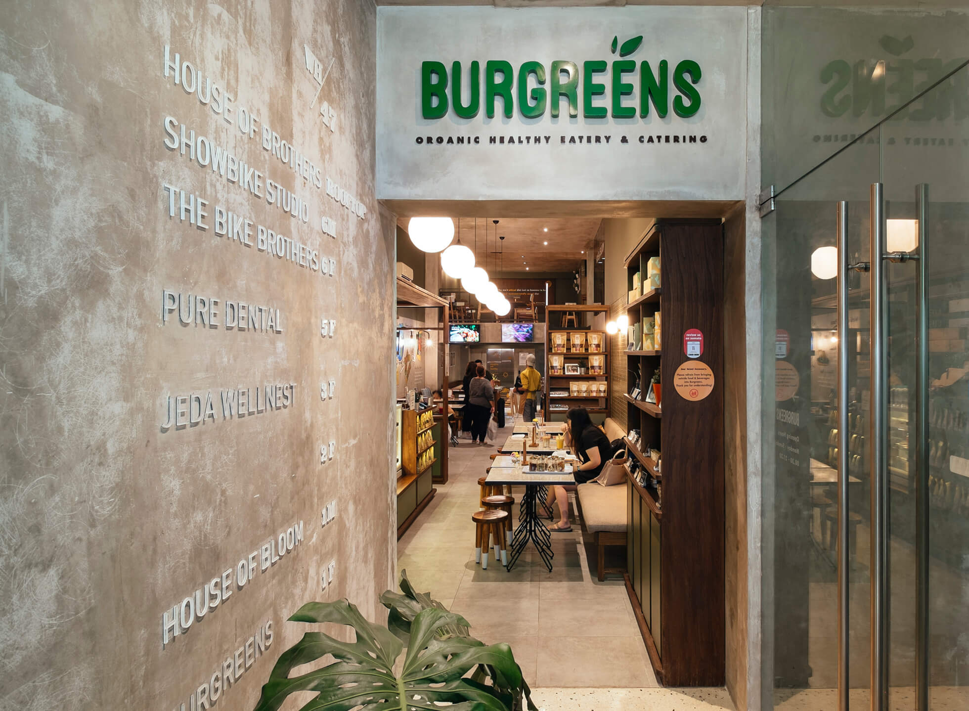 Burgreens Menteng - Manual Jakarta