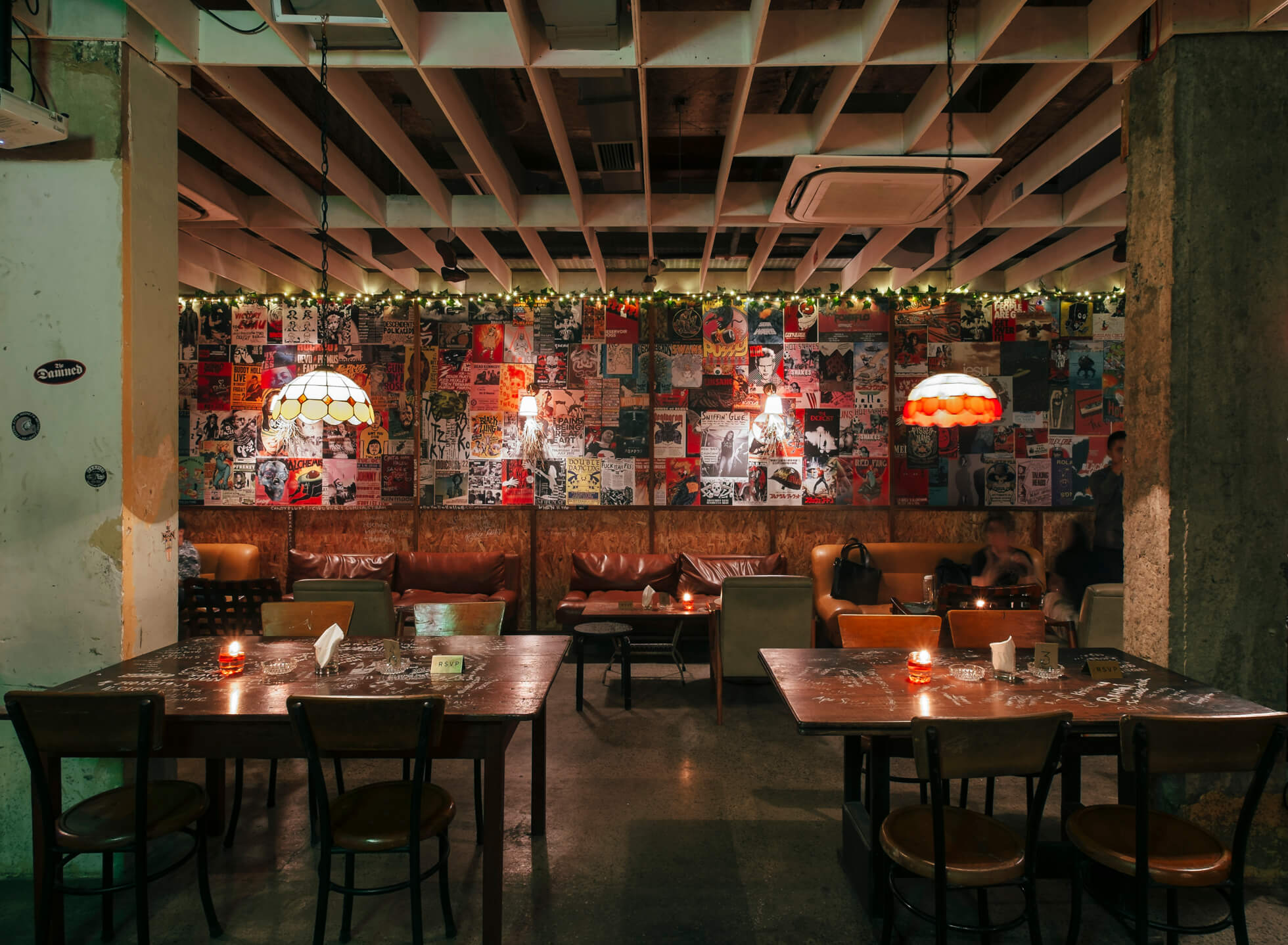 Duck Down Pizza Party - Restaurant - Manual Jakarta