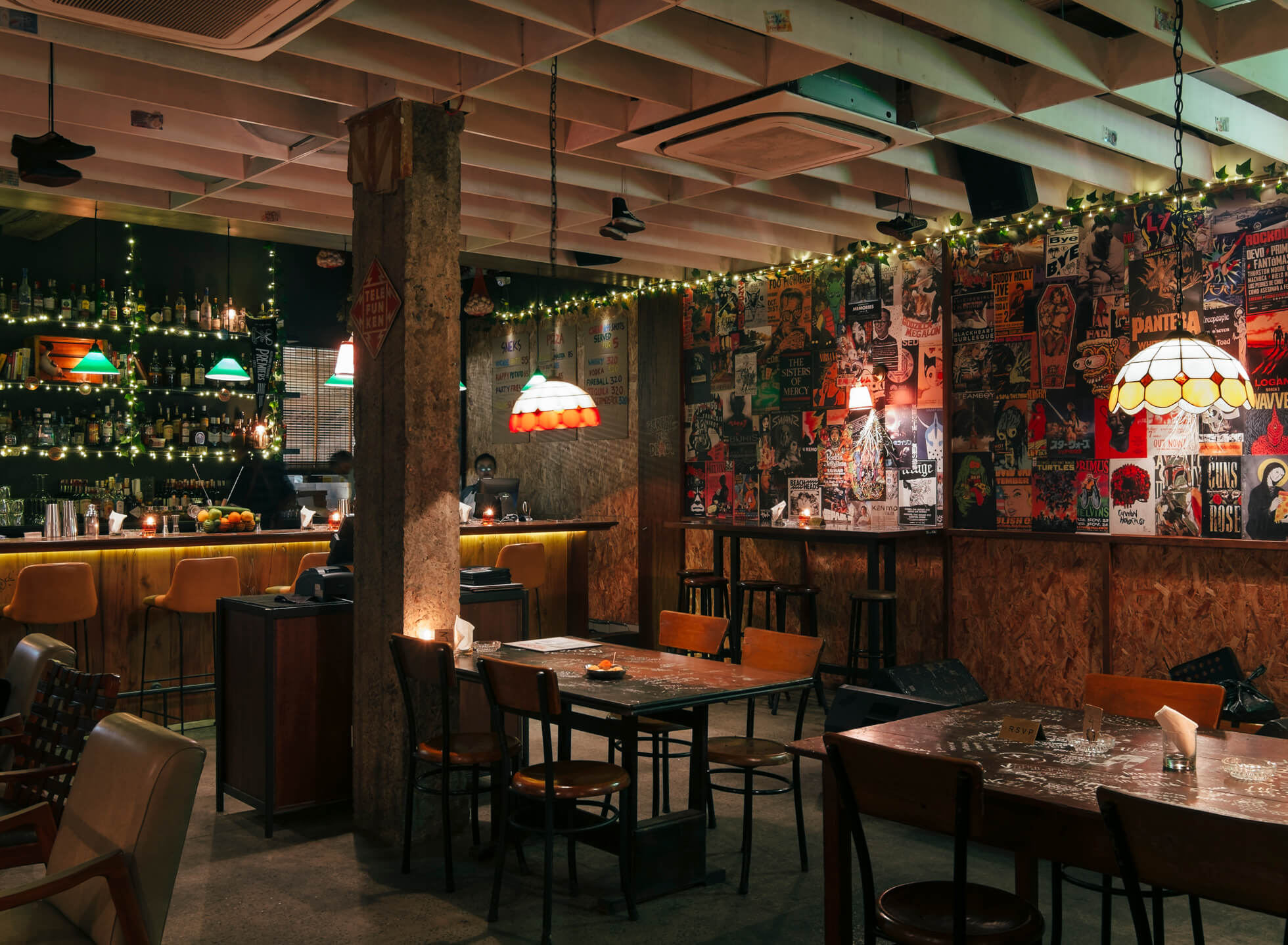 Duck Down Pizza Party - Restaurant - Manual Jakarta