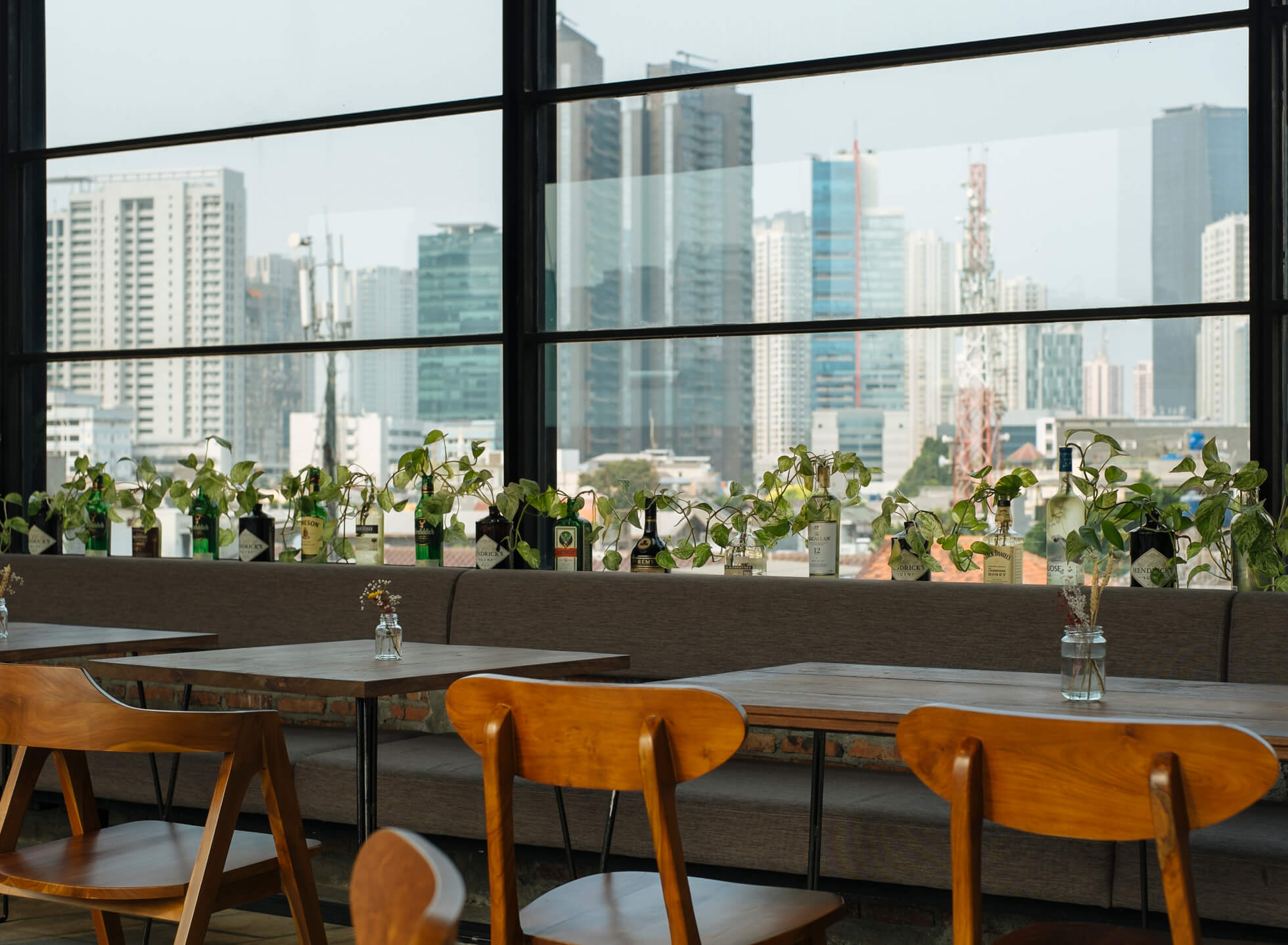 Checking-in at the Egghotel - Manual Jakarta