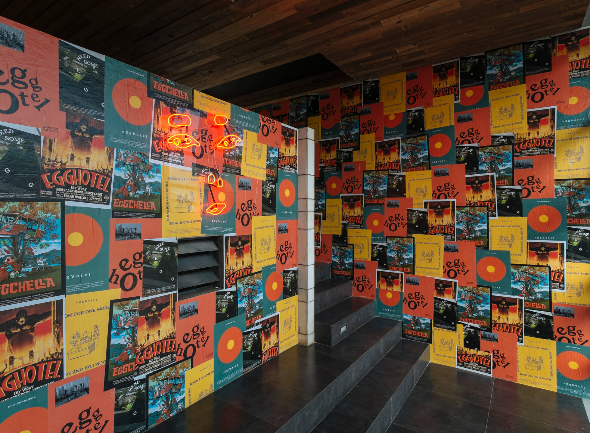 Checking-in at the Egghotel - Manual Jakarta