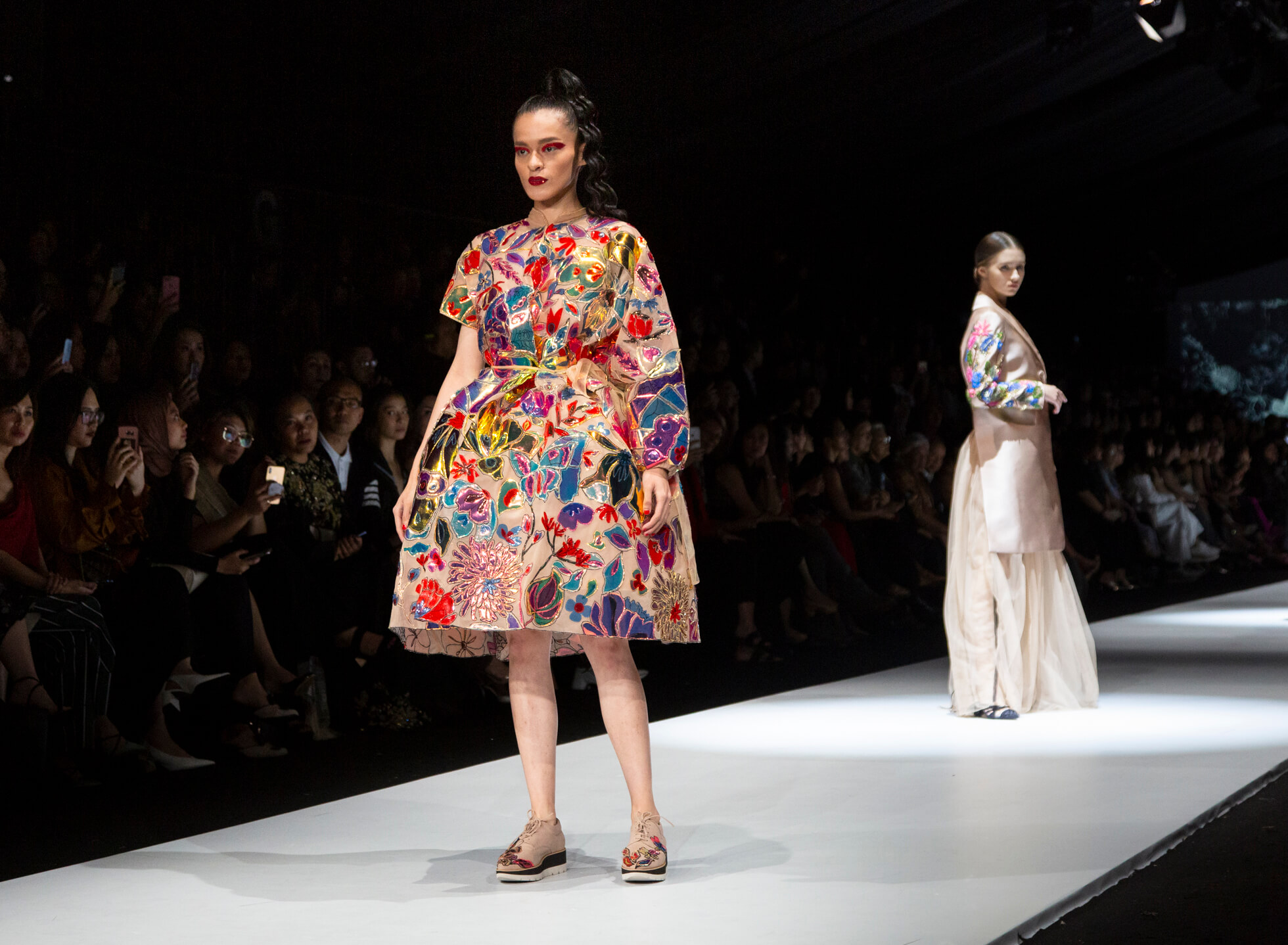 Jakarta Fashion Week 2020: Dewi Fashion Knights 2019 - Manual Jakarta