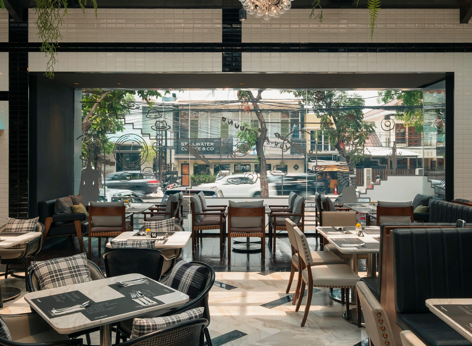 Greyhound Café Gunawarman - Manual Jakarta