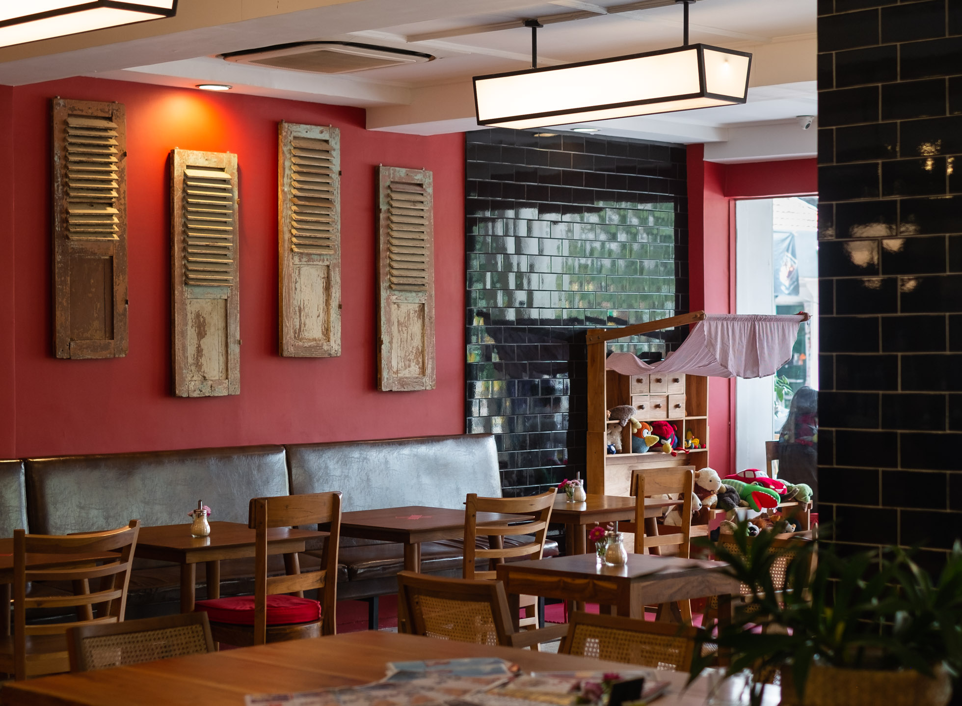 Antipodean - Manual Jakarta