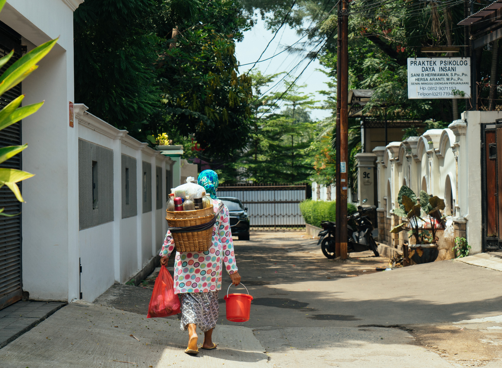 A Cup of Wisdom from Mbok Jamu - Manual Jakarta