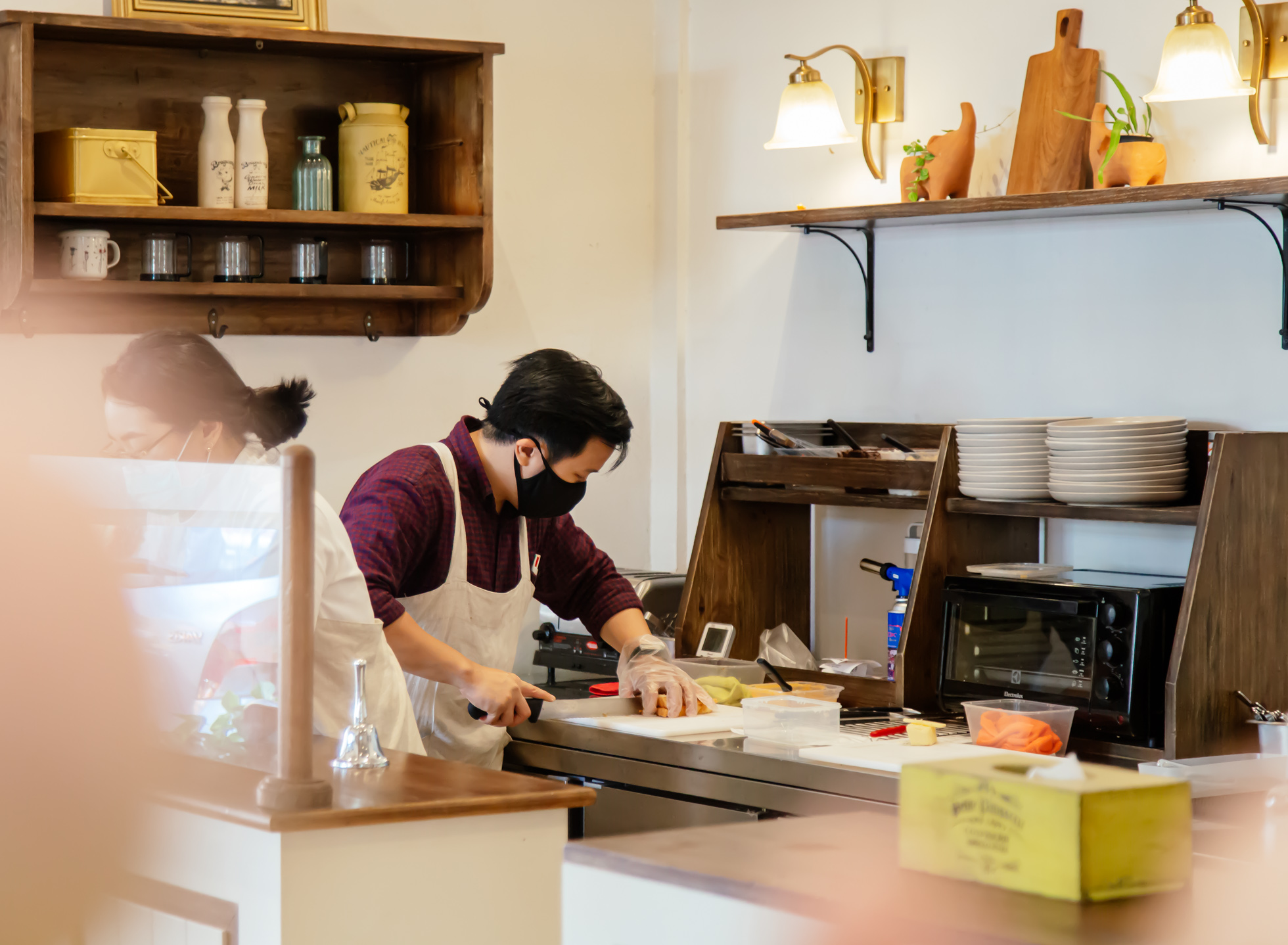 Ombé Kofie (Menteng) - Manual Jakarta