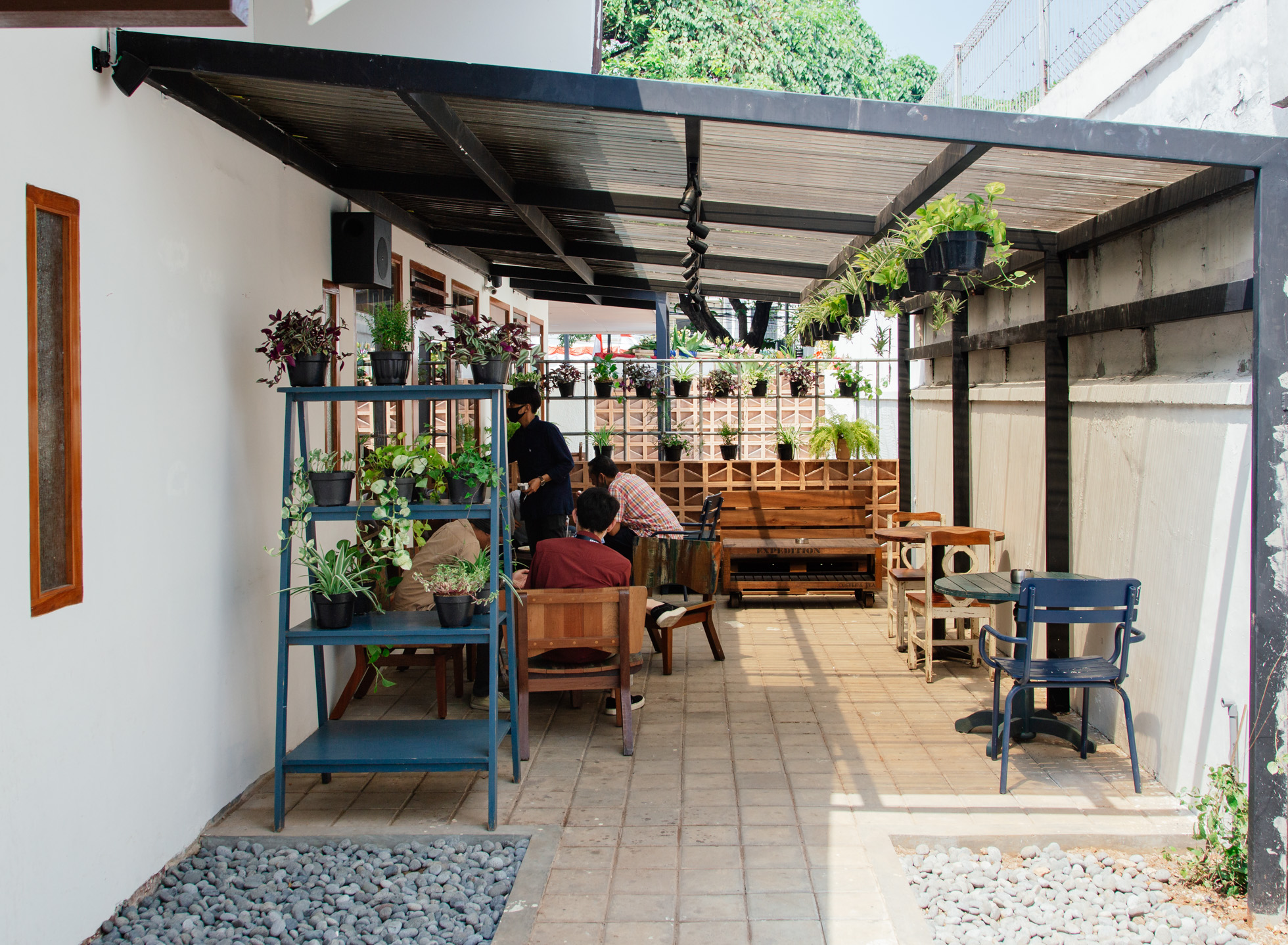 Ombé Kofie (Menteng) - Manual Jakarta