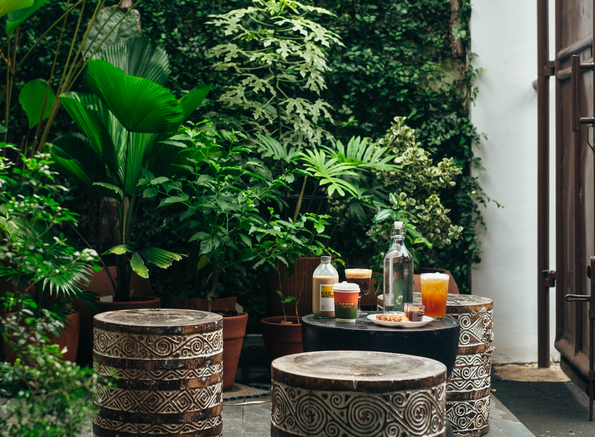 One-stop Shopping at Lewi's Organics - Manual Jakarta