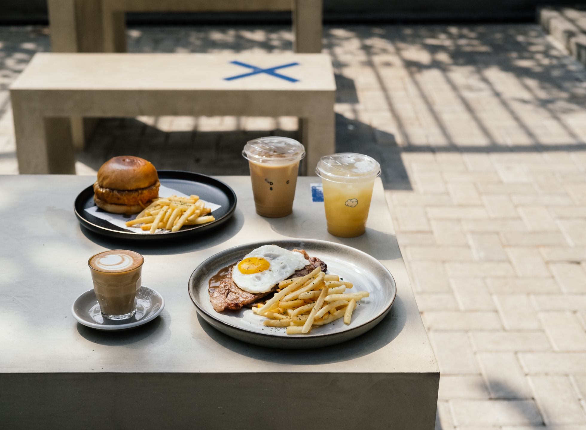 Dopa Coffee Studio - Manual Jakarta