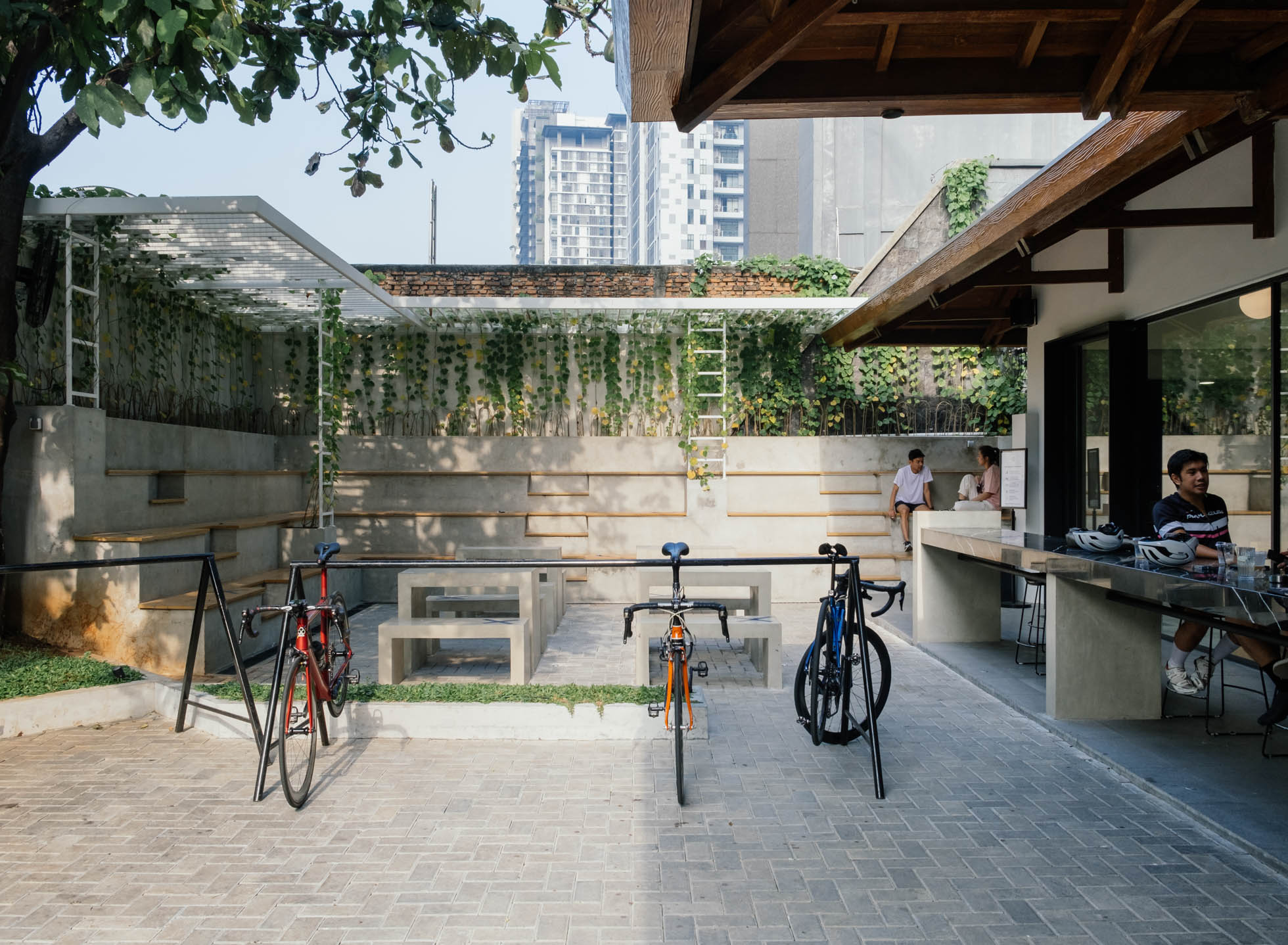 Daily Fix at Dopa Coffee Studio - Manual Jakarta