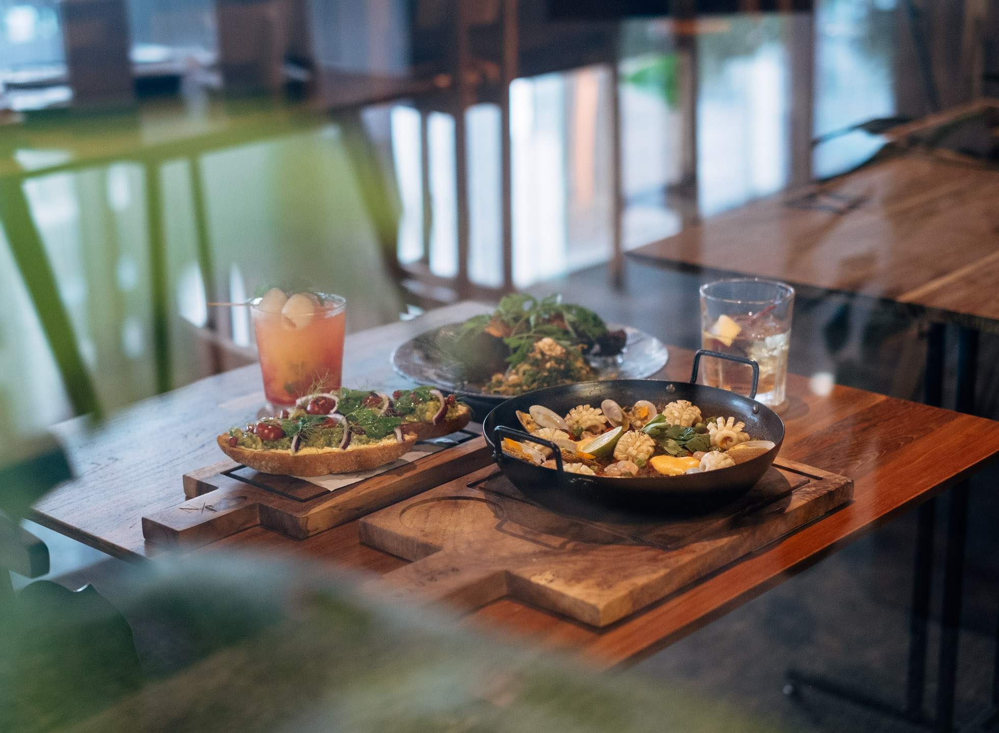 Planta by Andrea Peresthu - Manual Jakarta