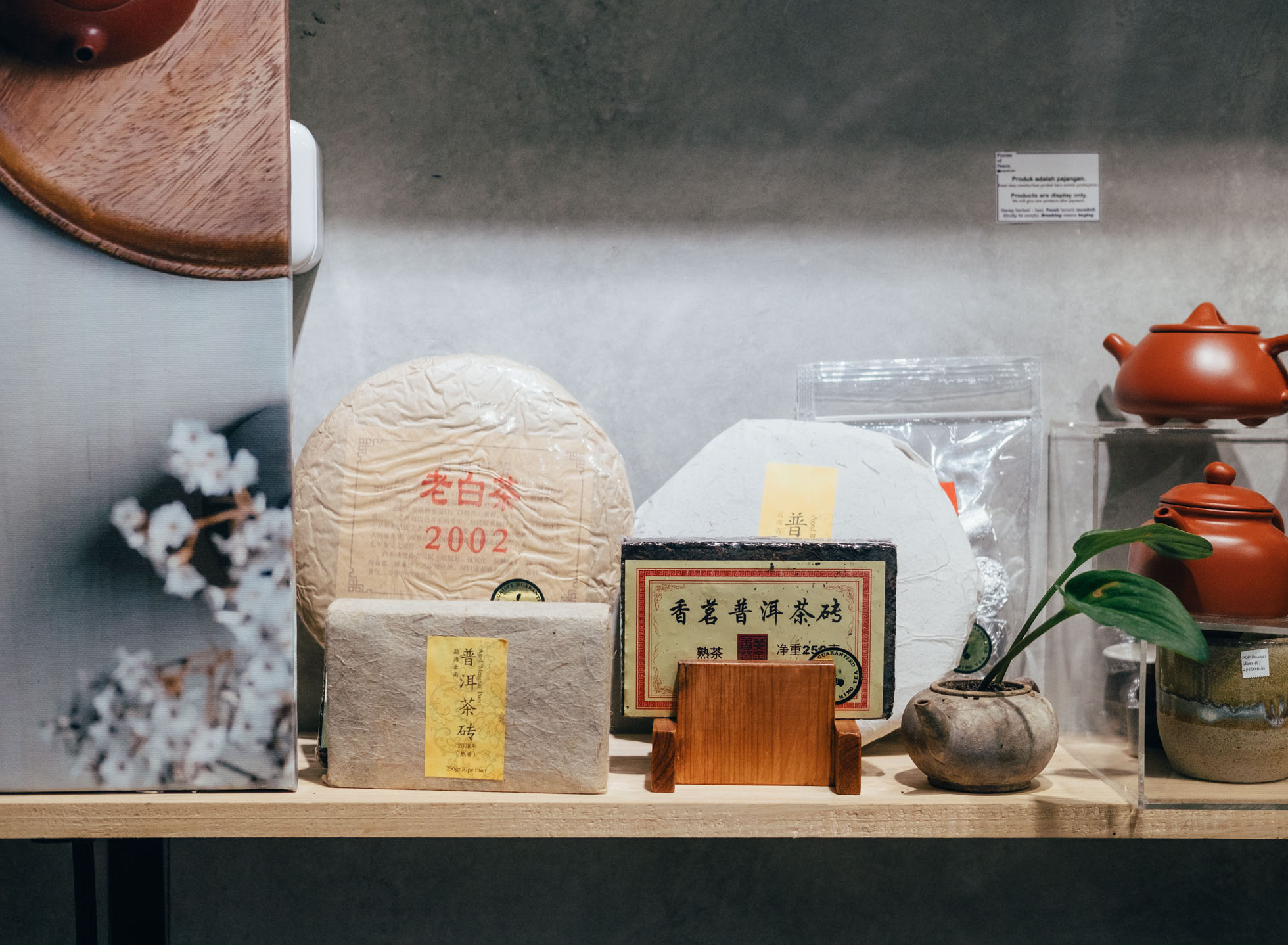 The Pieces of Peace in a Teapot - Manual Jakarta