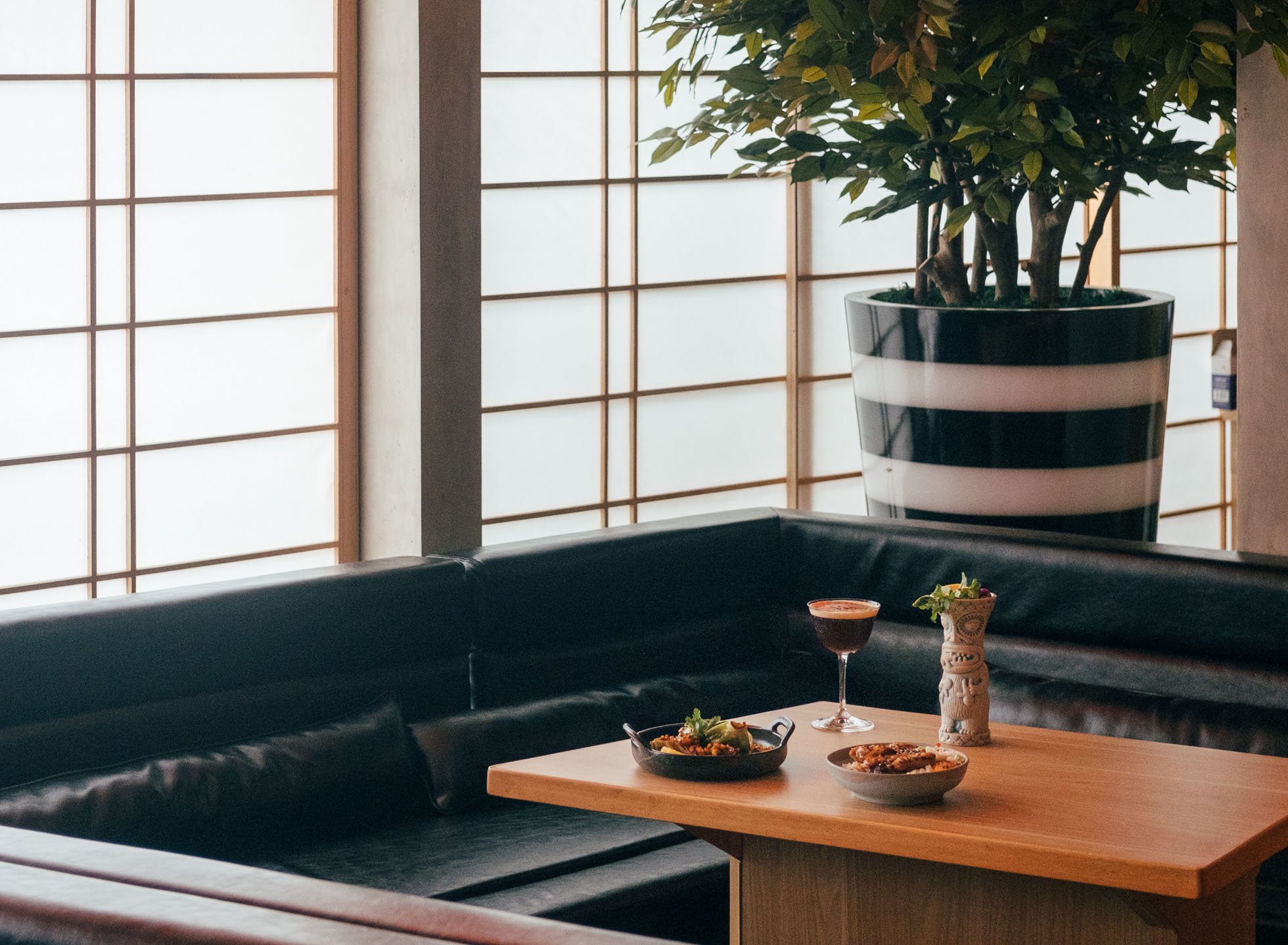 Vol. Bottle Shop & Bar - Manual Jakarta