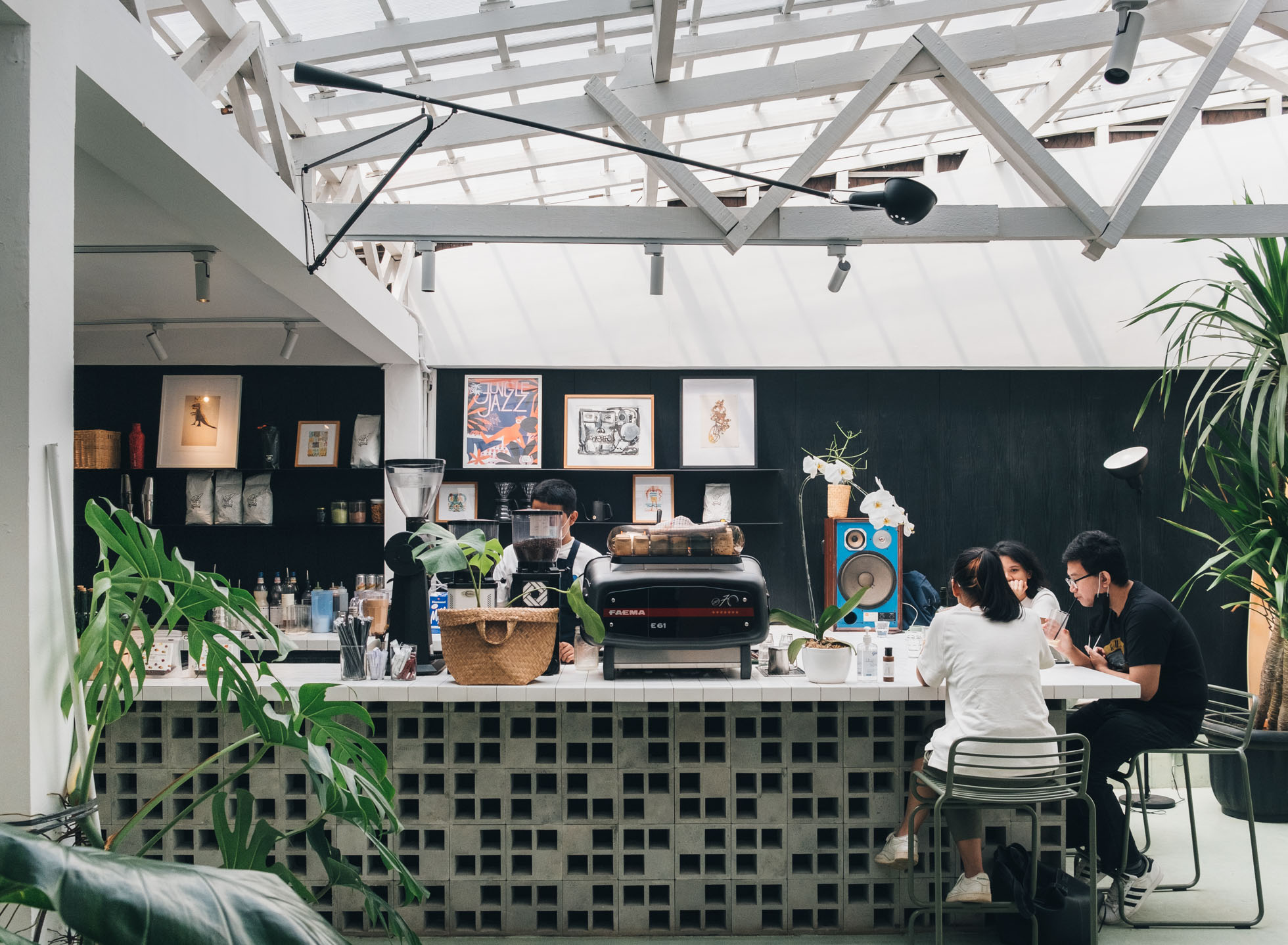 7 Speed Coffee Panglima Polim - Manual Jakarta