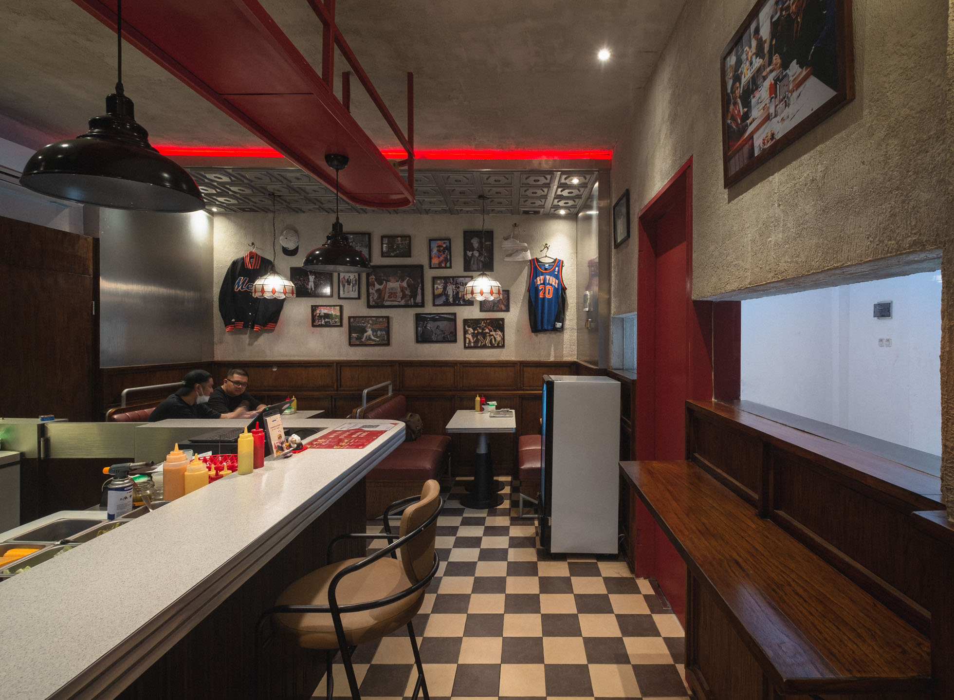 Dine at Supper Sandwich & Burger - Manual Jakarta