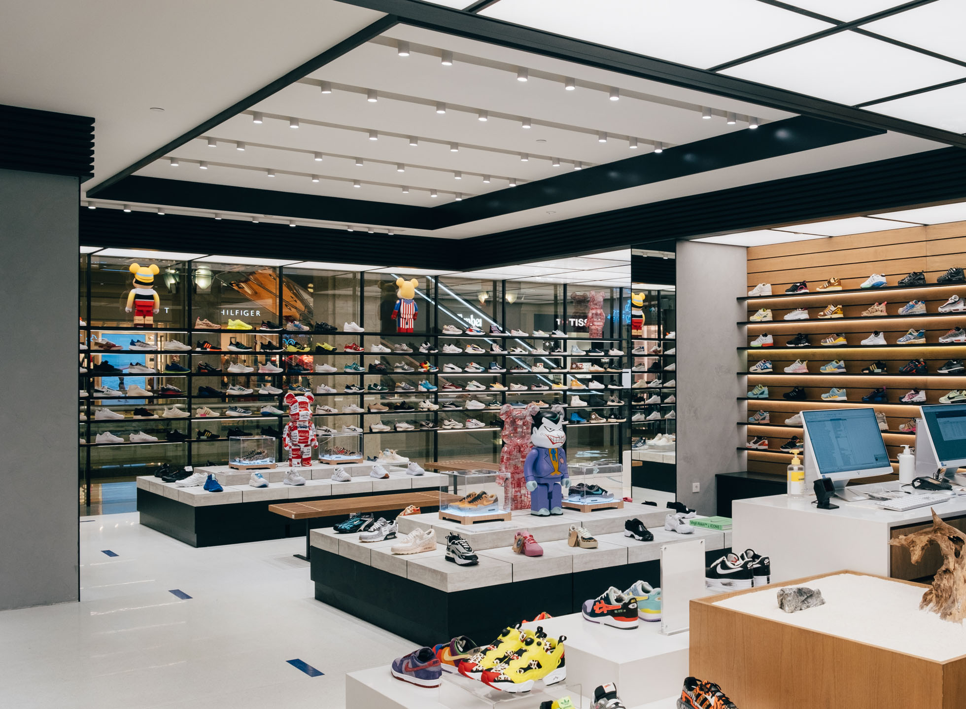 atmos Unboxed - Manual Jakarta