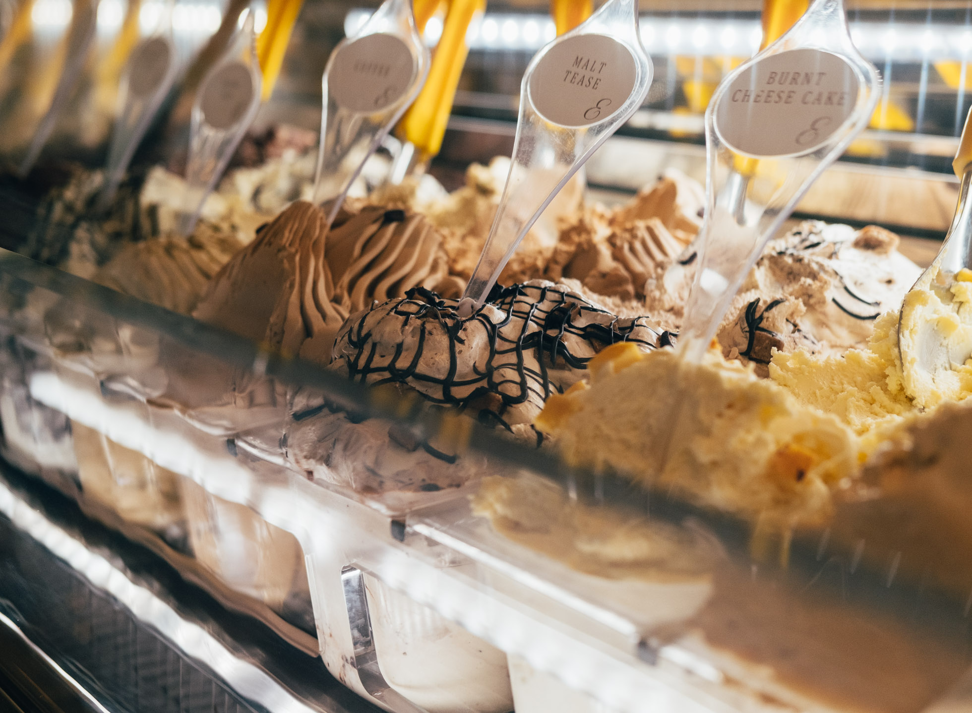 Oma Elly Gelateria & Pizzeria - Manual Jakarta