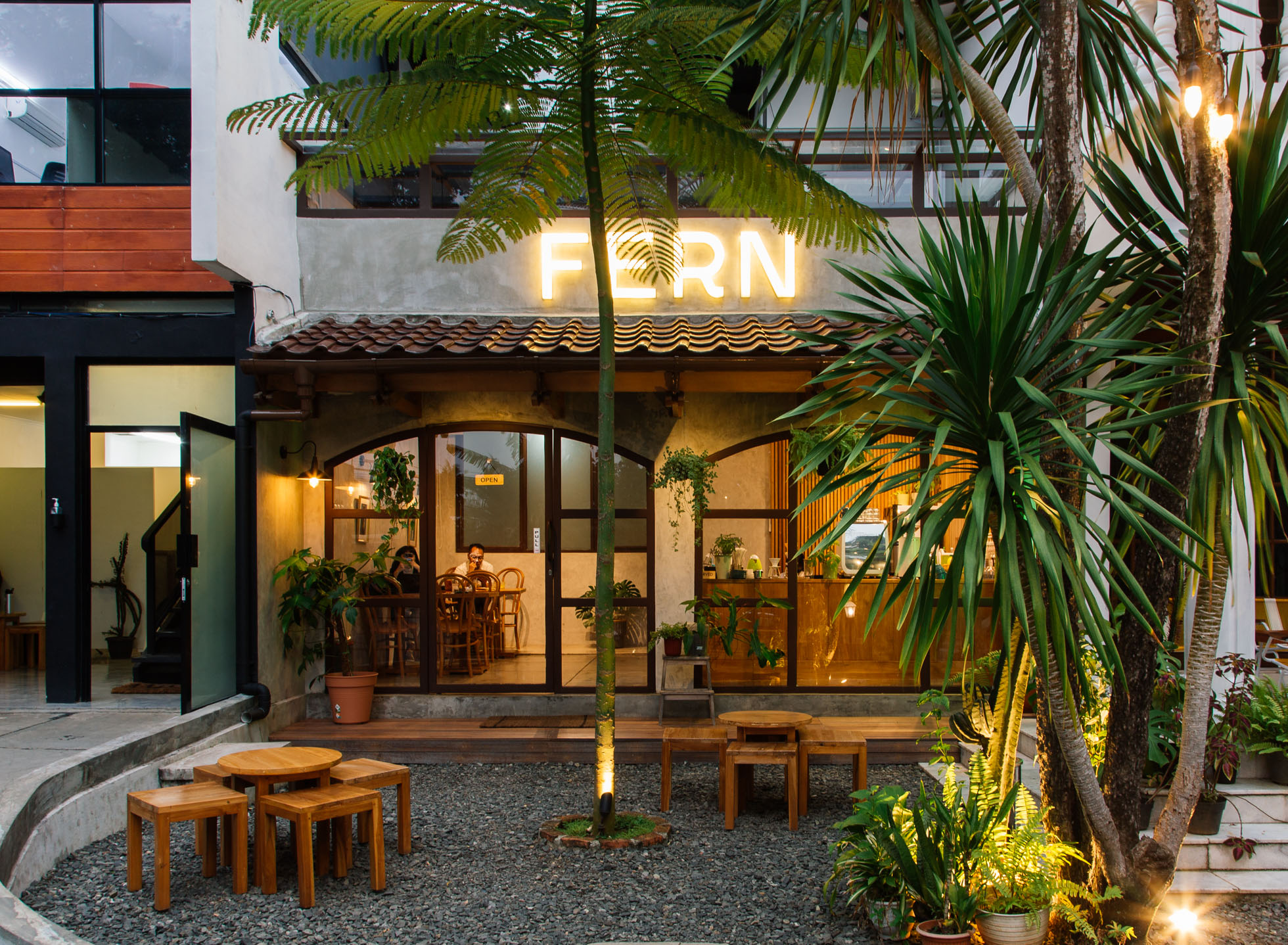 Unfurling Fern Coffee House - Manual Jakarta