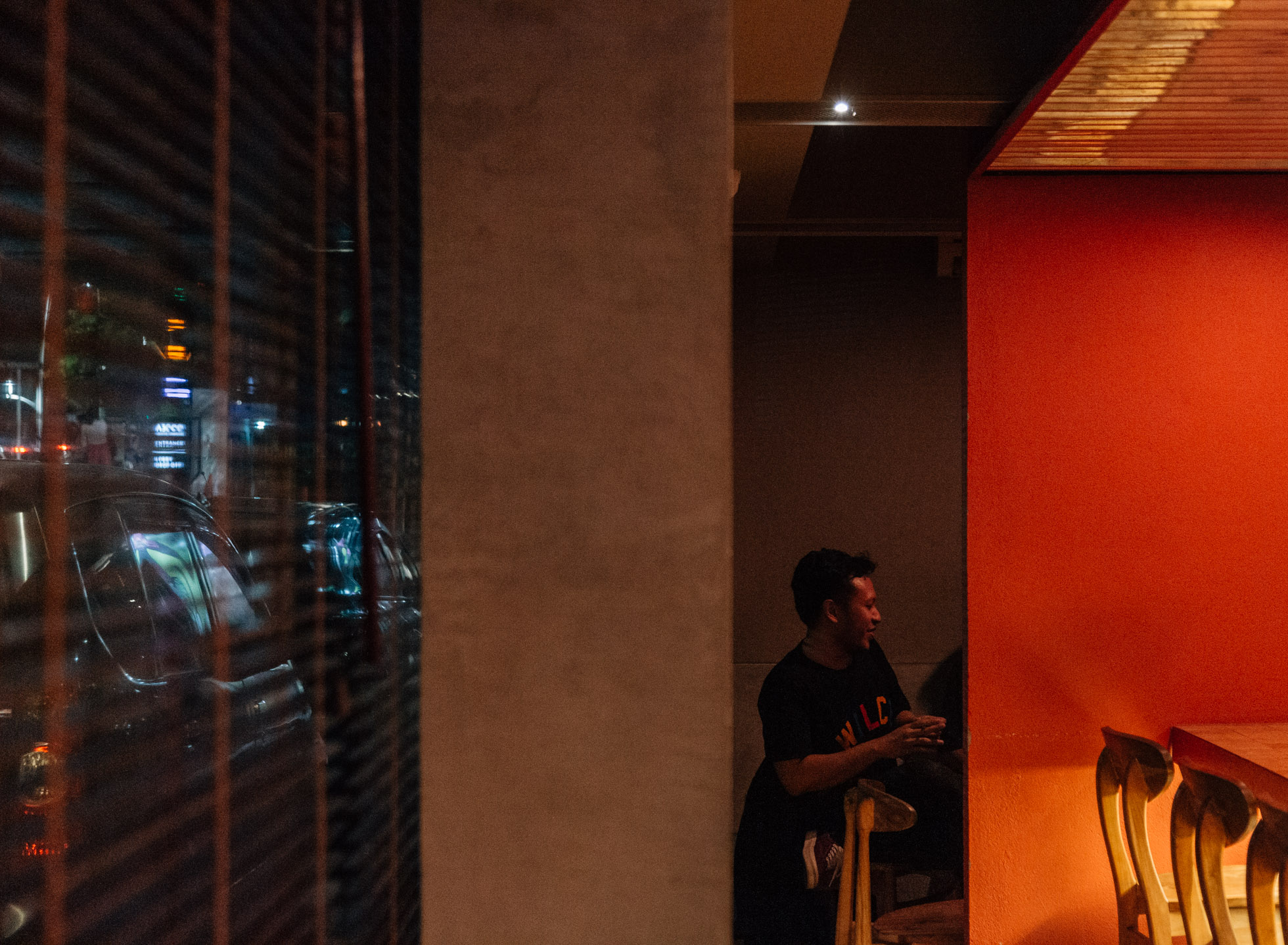 A Mirror’s View of Perunggu - Manual Jakarta