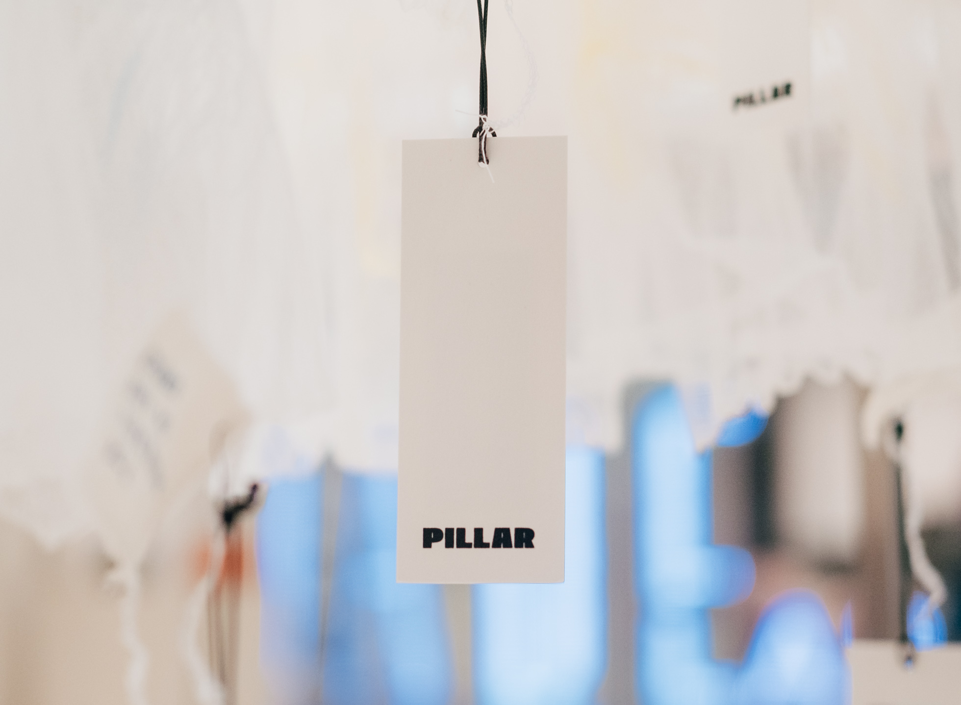 Behind the Pillar - Manual Jakarta