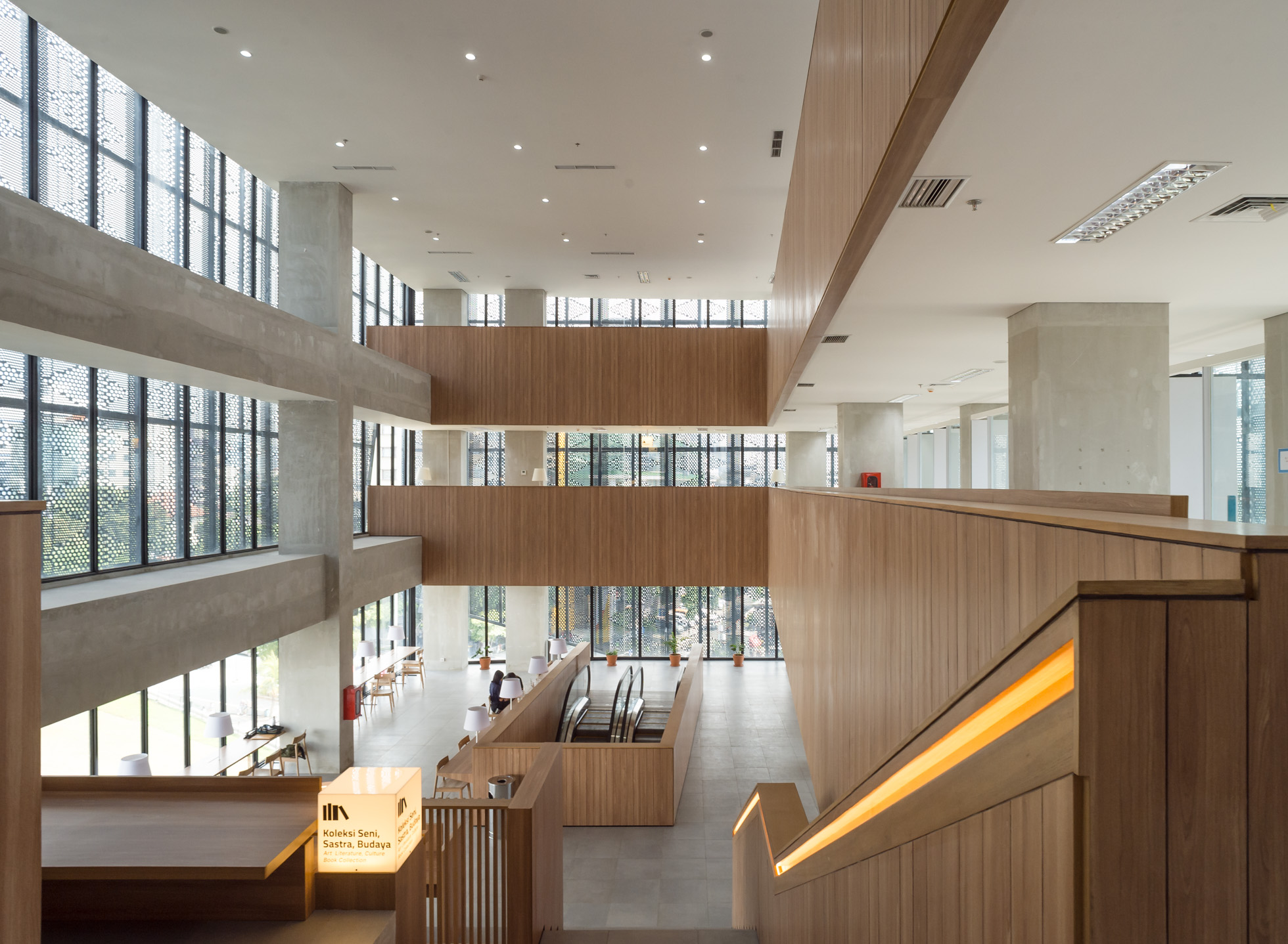 The New Face of Perpustakaan Jakarta Cikini - Manual Jakarta