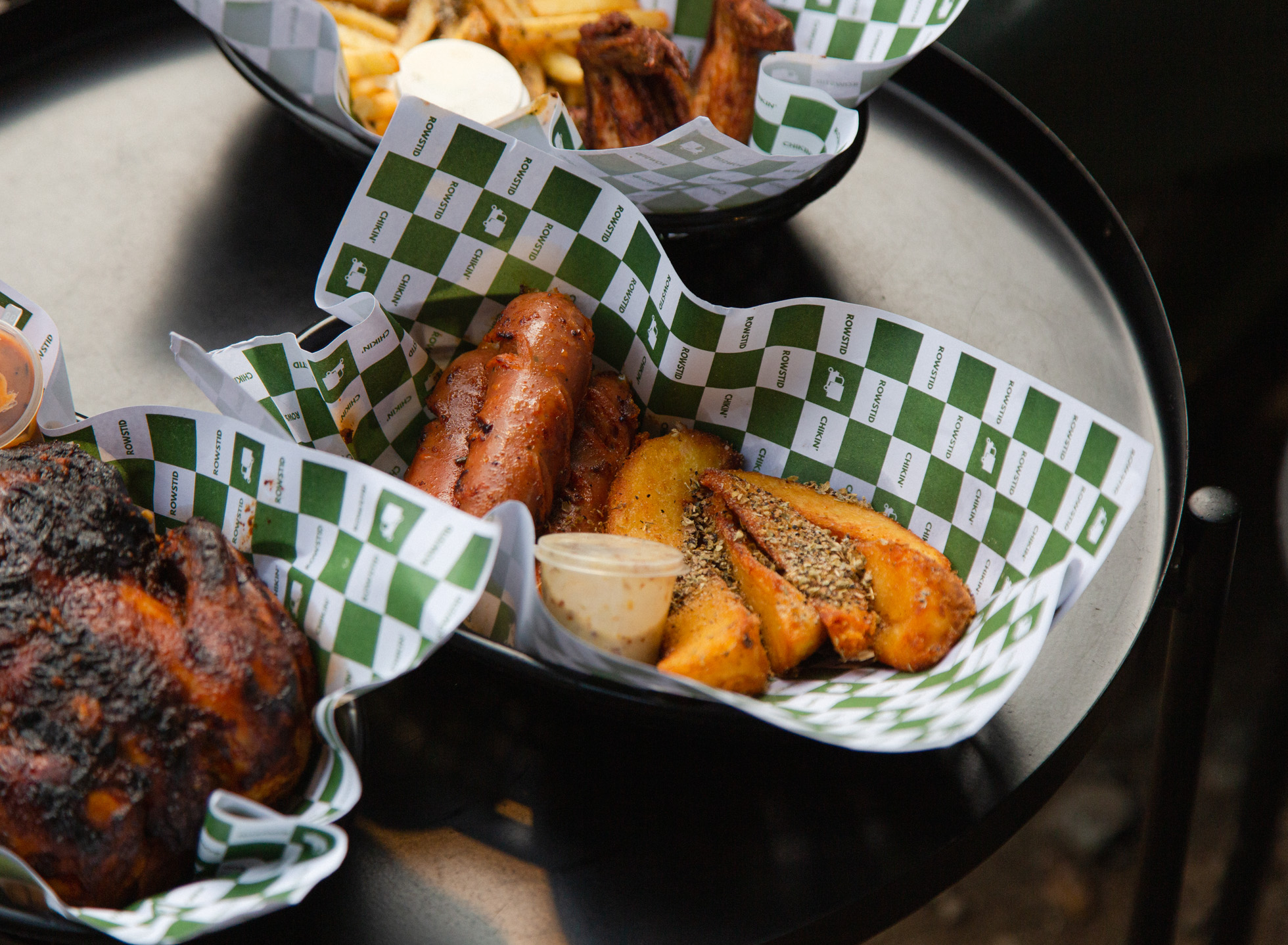 Rowstid Chikin' Brings A Good Kind of Roast - Manual Jakarta