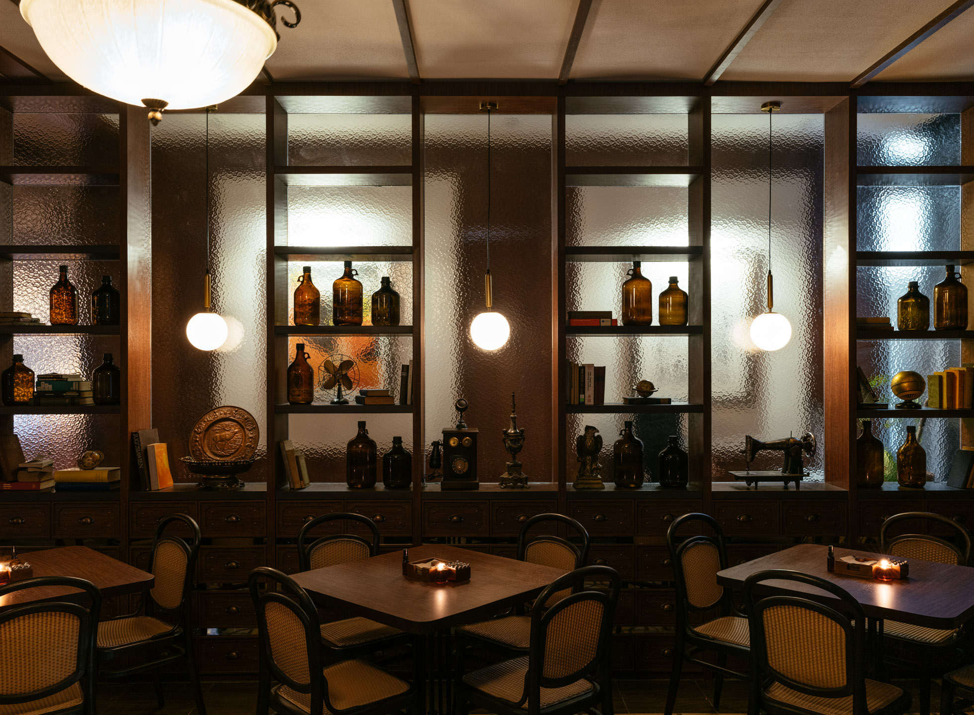TOMA Brasserie Spoils the Senses - Manual Jakarta