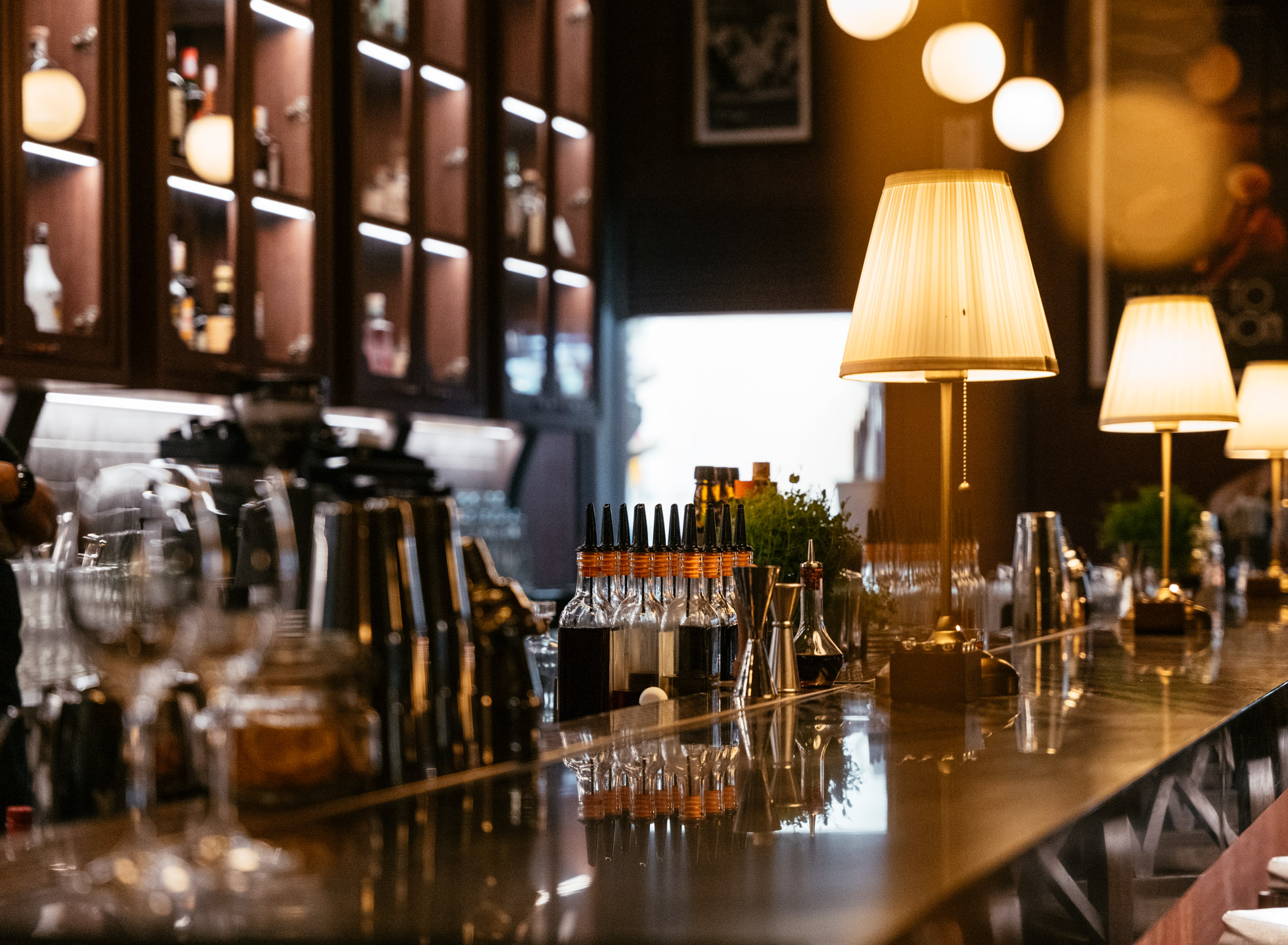 TOMA Brasserie Spoils the Senses - Manual Jakarta