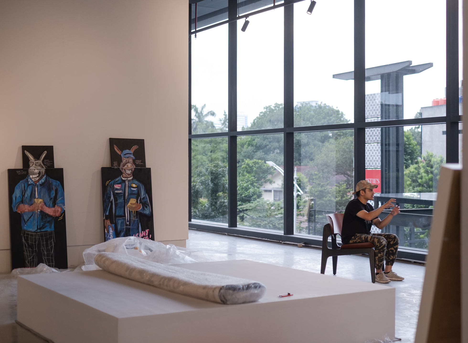 'Flash, Pow, Bham!': Naufal Abshar Examines the Relationship Between ...