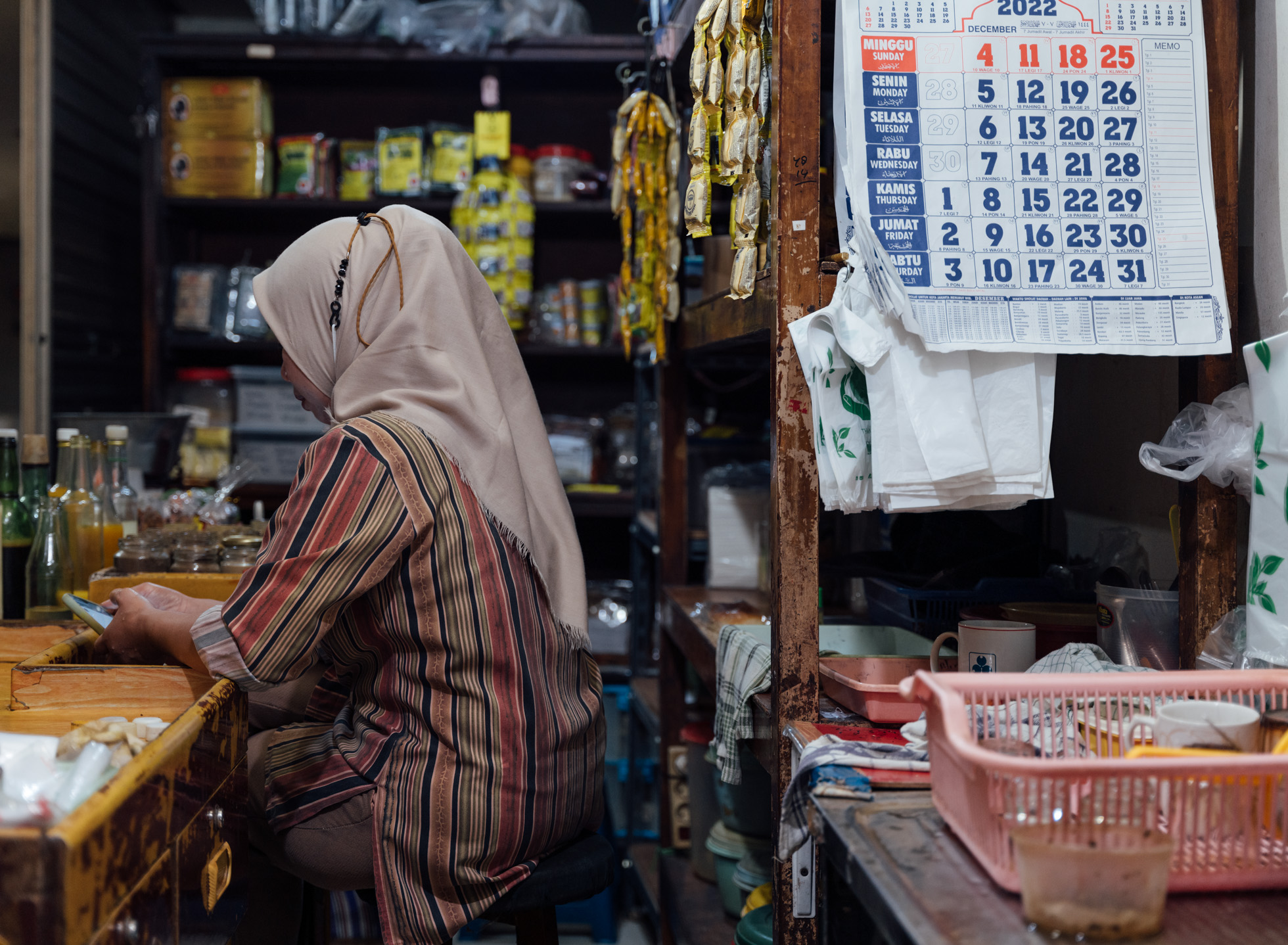 Jamu and Passed-Down Wisdom at Toko Jamu Ibu Hadi - Manual Jakarta