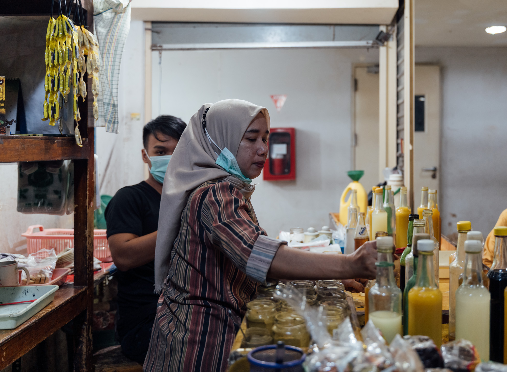 Jamu and Passed-Down Wisdom at Toko Jamu Ibu Hadi - Manual Jakarta
