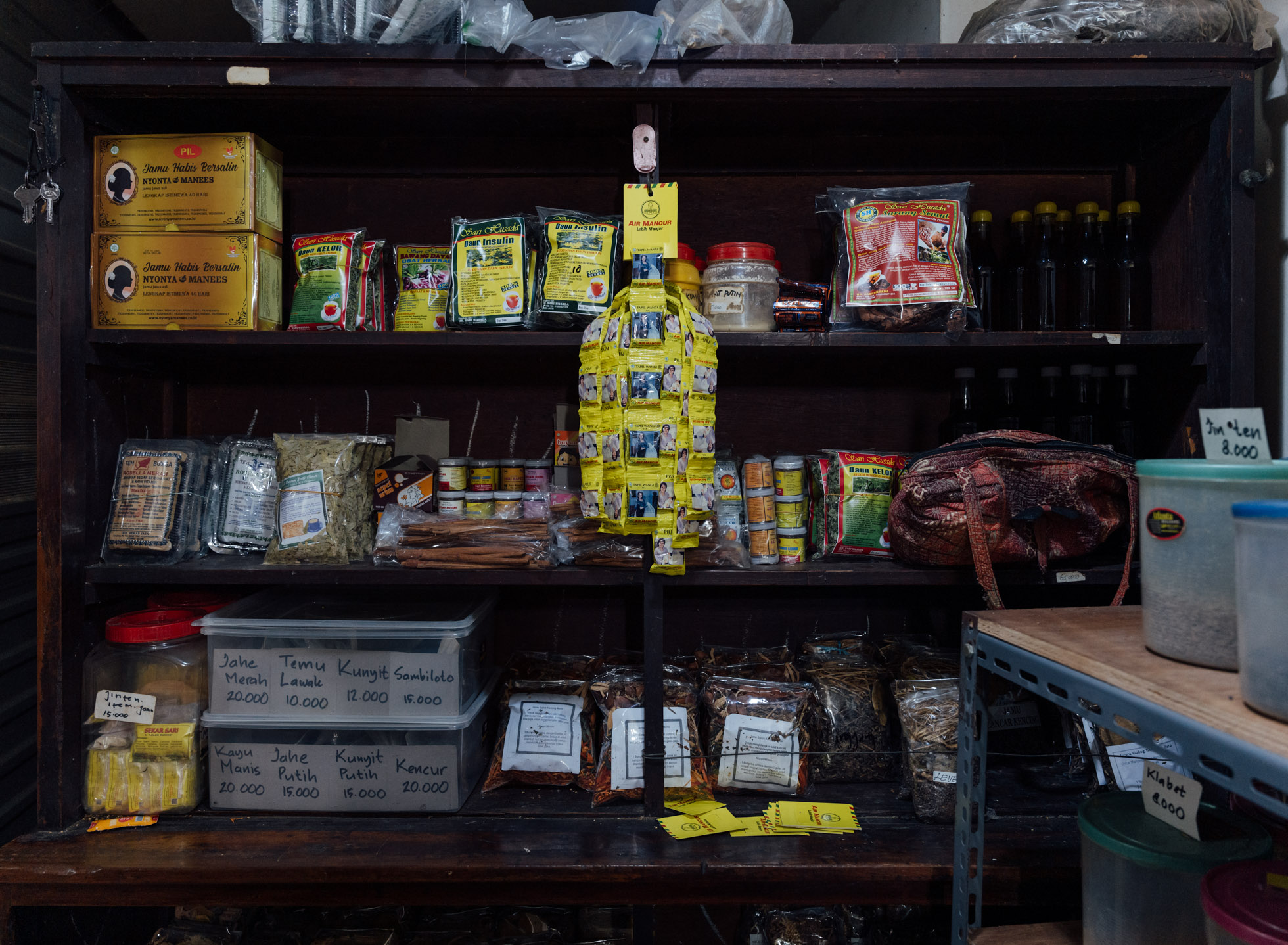 Jamu and Passed-Down Wisdom at Toko Jamu Ibu Hadi - Manual Jakarta