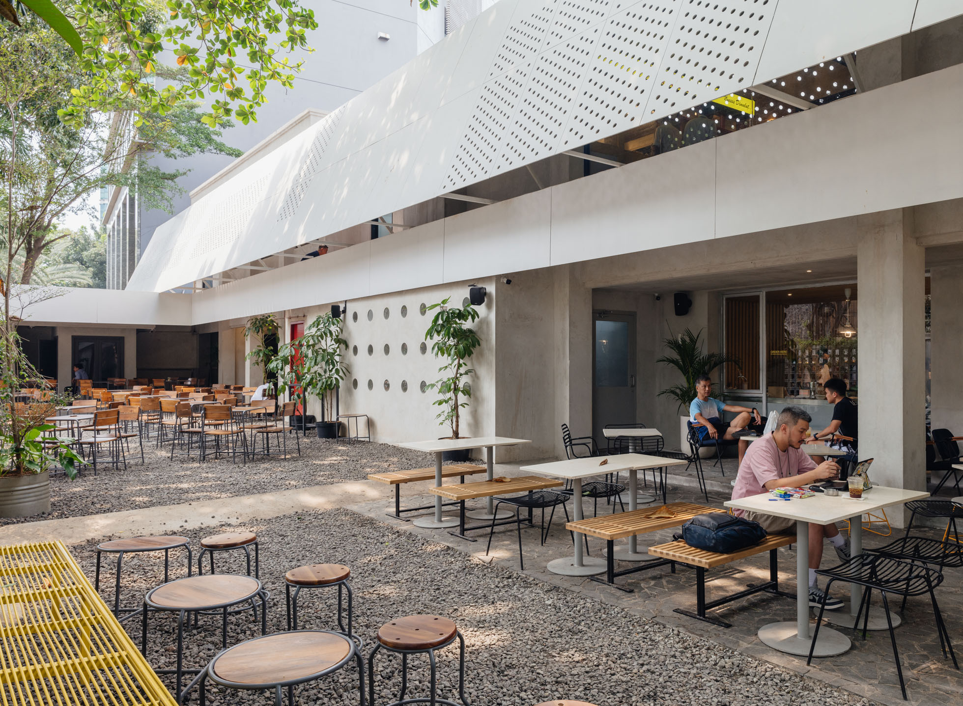 Lucy Curated Compound - Manual Jakarta