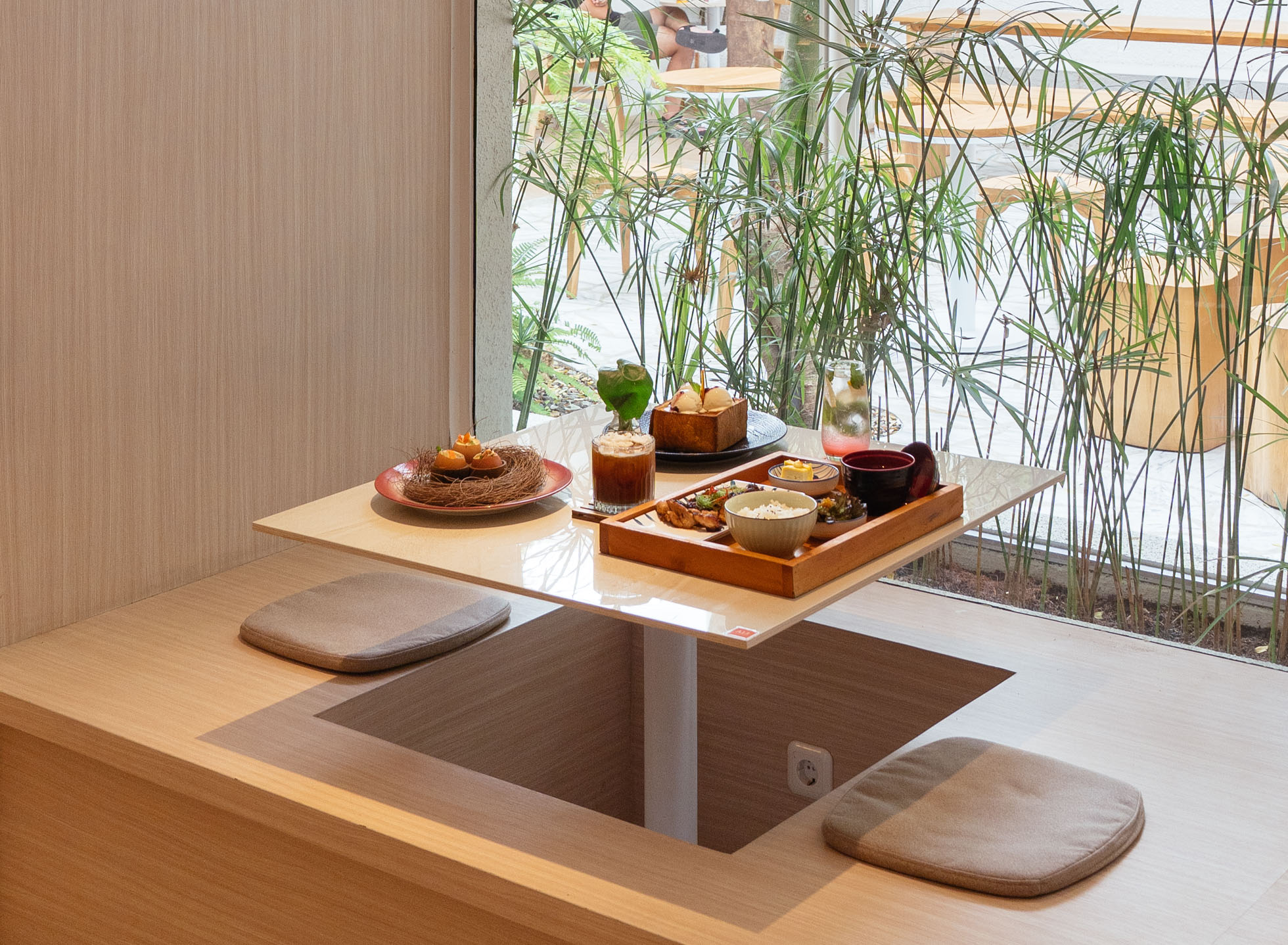 Teru's Invitation to Stay - Manual Jakarta