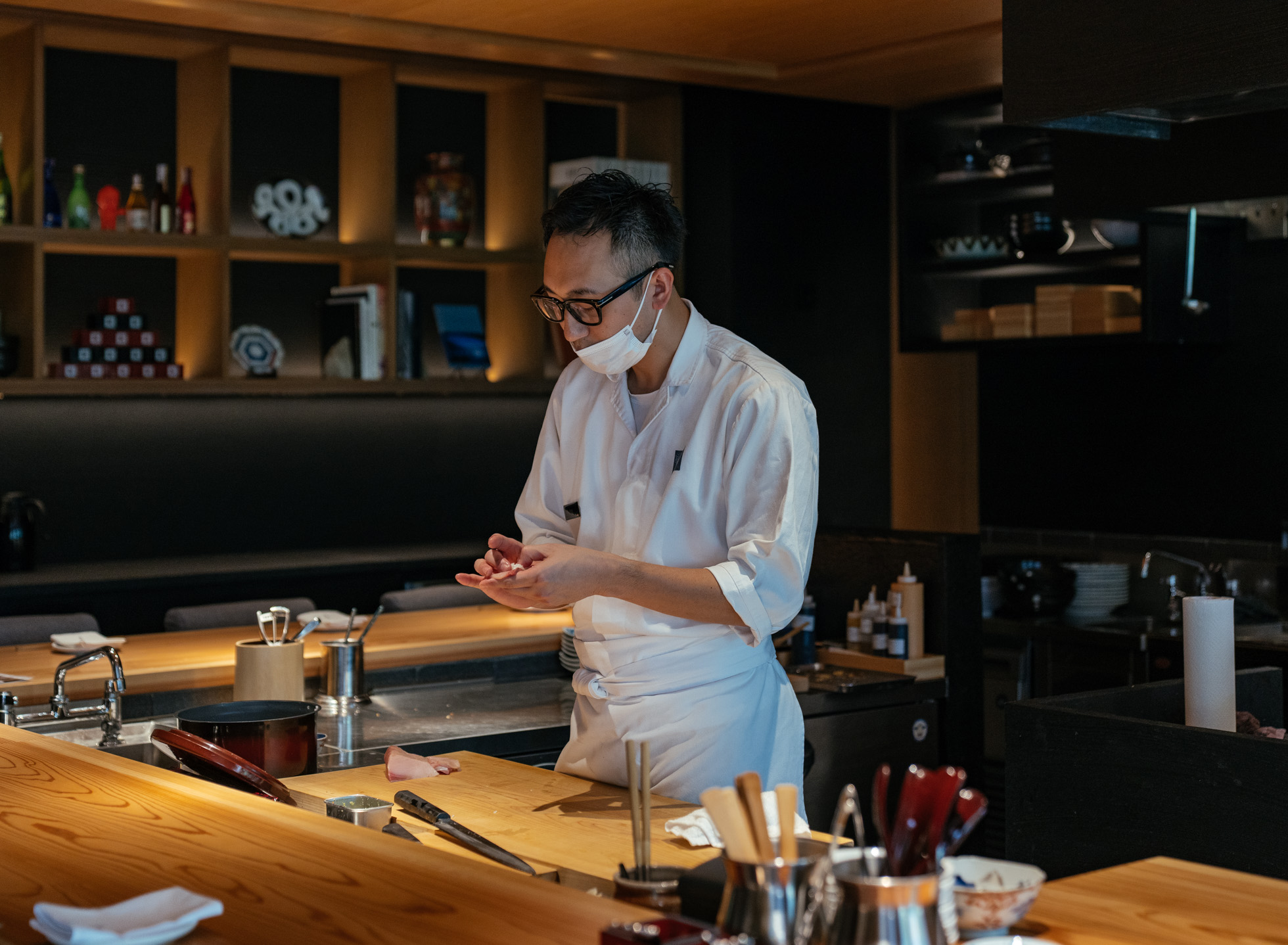 Inside the Box of Shikaku and Bar Kotak - Manual Jakarta