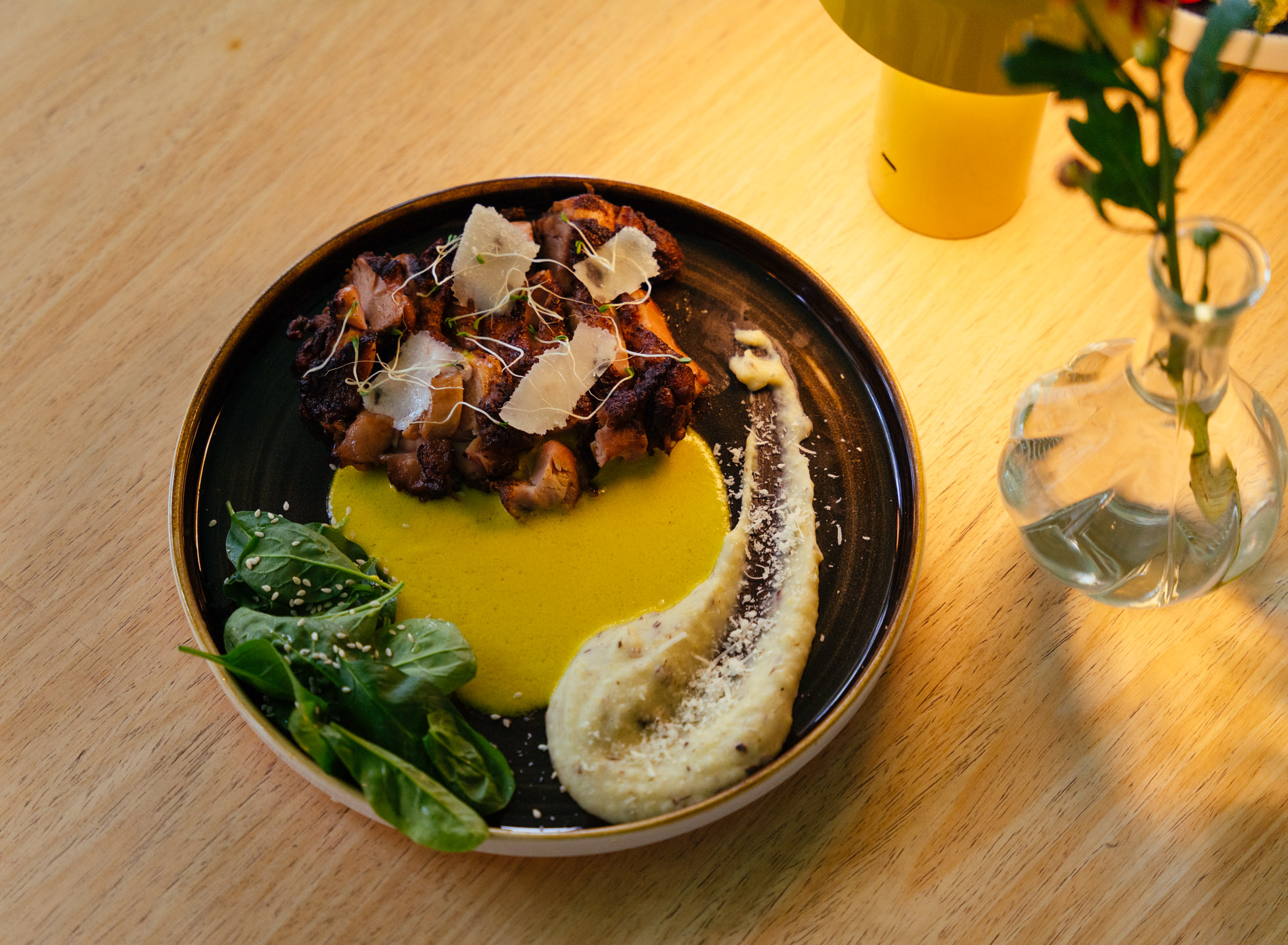 The Many Sides of Oliv - Manual Jakarta