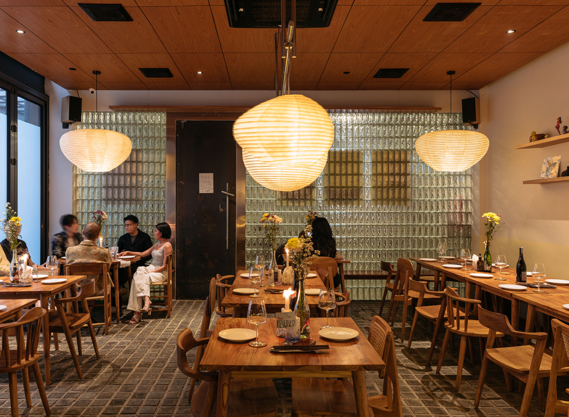 Embracing the Chaos of Pot Boy Aru - Manual Jakarta