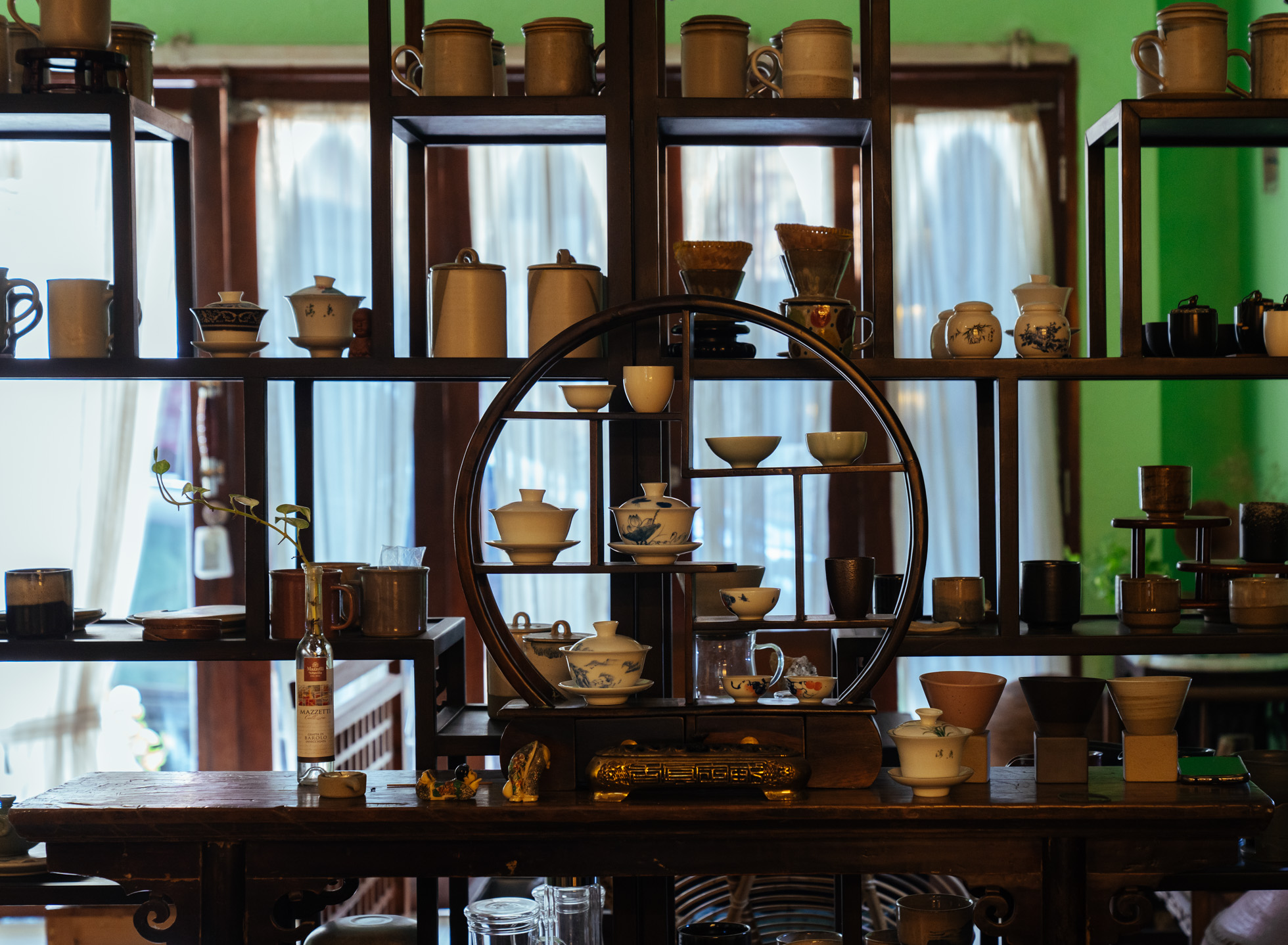 The Quest to Lift Indonesian Tea - Manual Jakarta