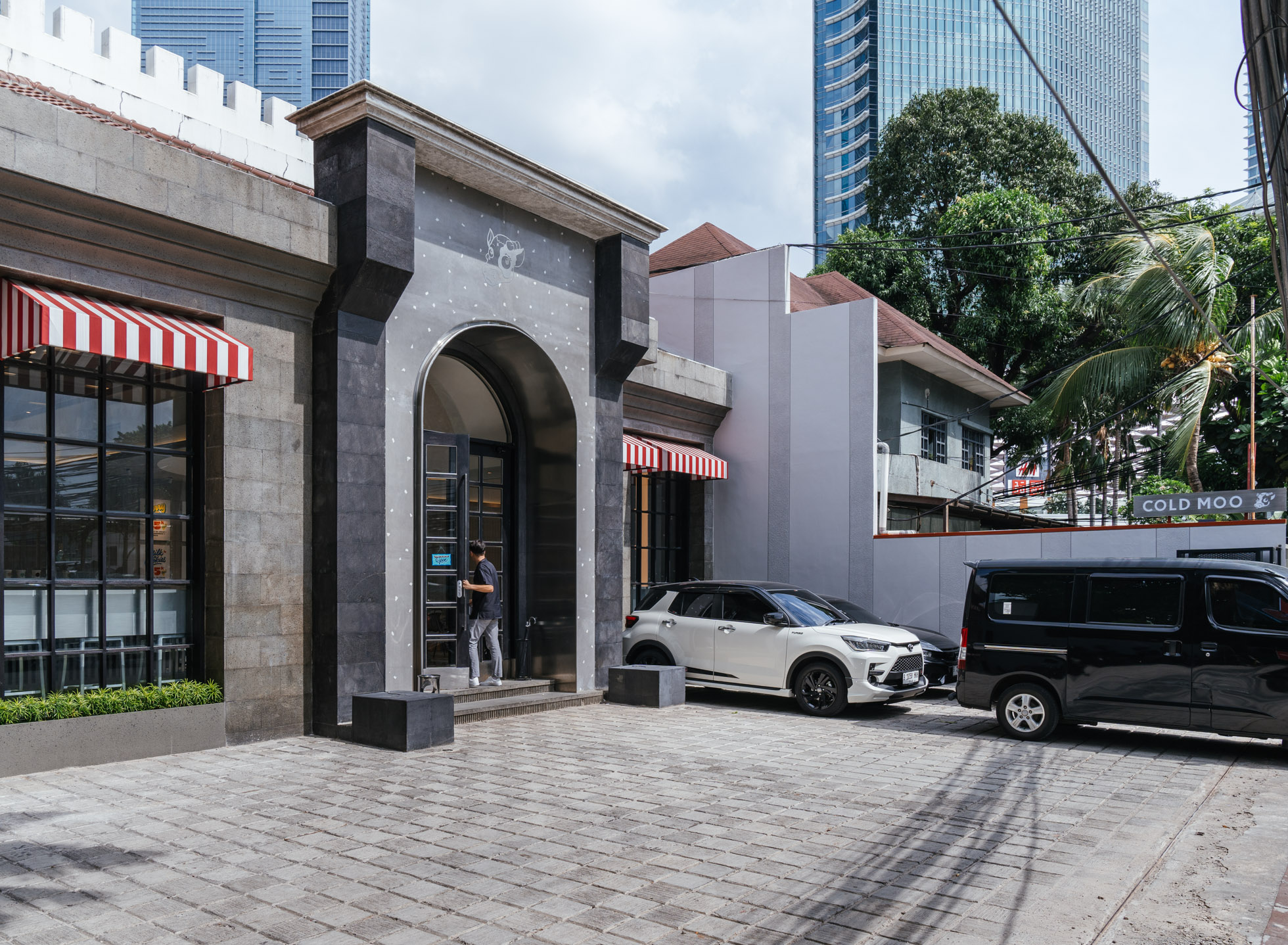 Cold Moo Brings Its Swirls and Scoops to Menteng - Manual Jakarta