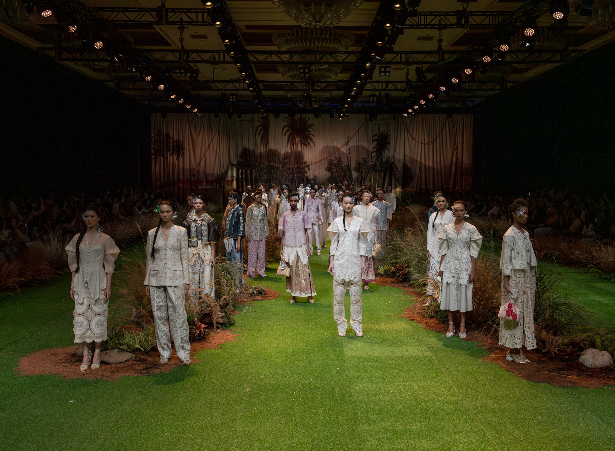 Traditions Reimagined in TOTON’s 2024 Presentation - Manual Jakarta