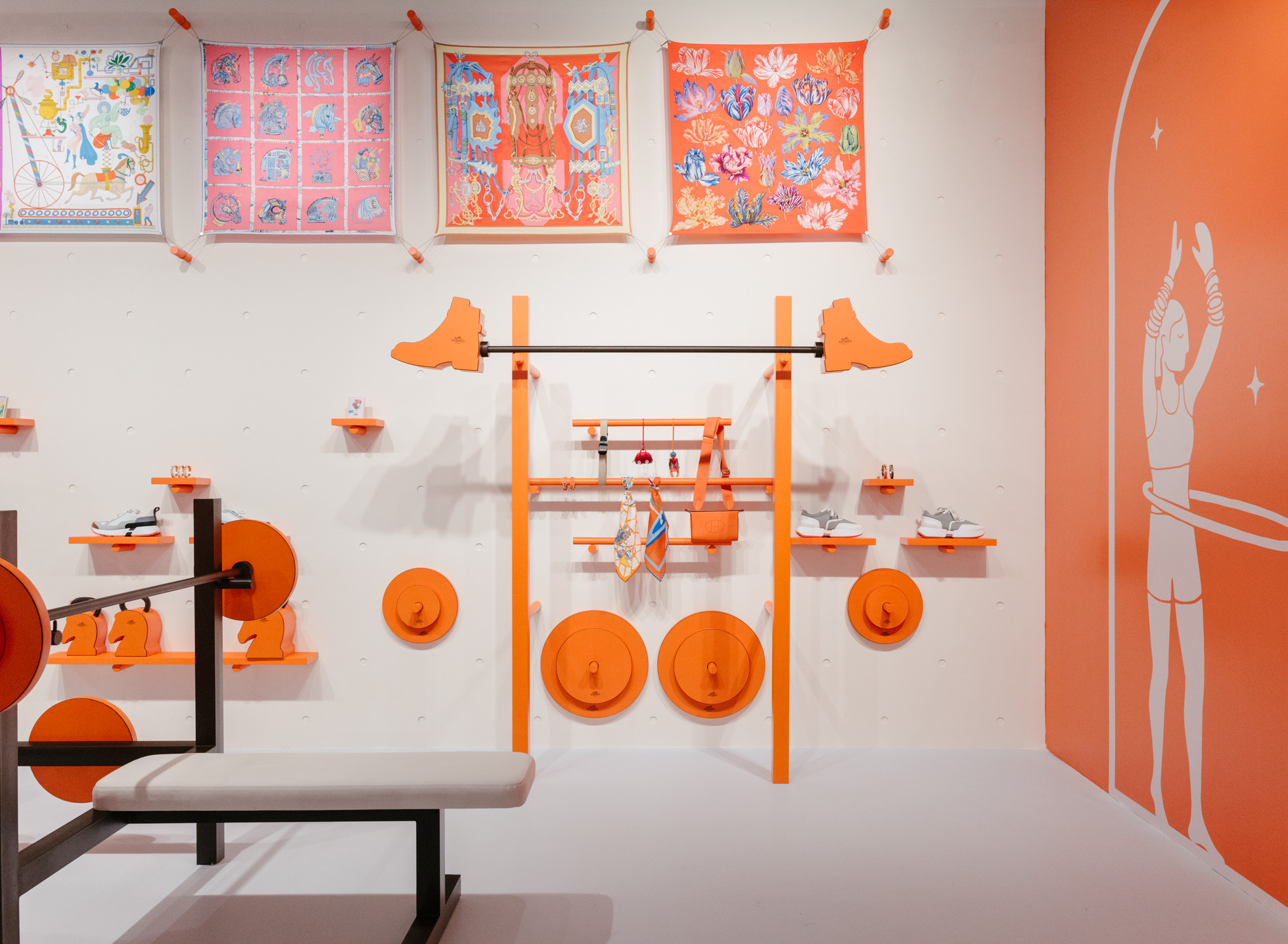 HermèsFit Brings Silk Scarves and Bracelets to the Gym - Manual Jakarta