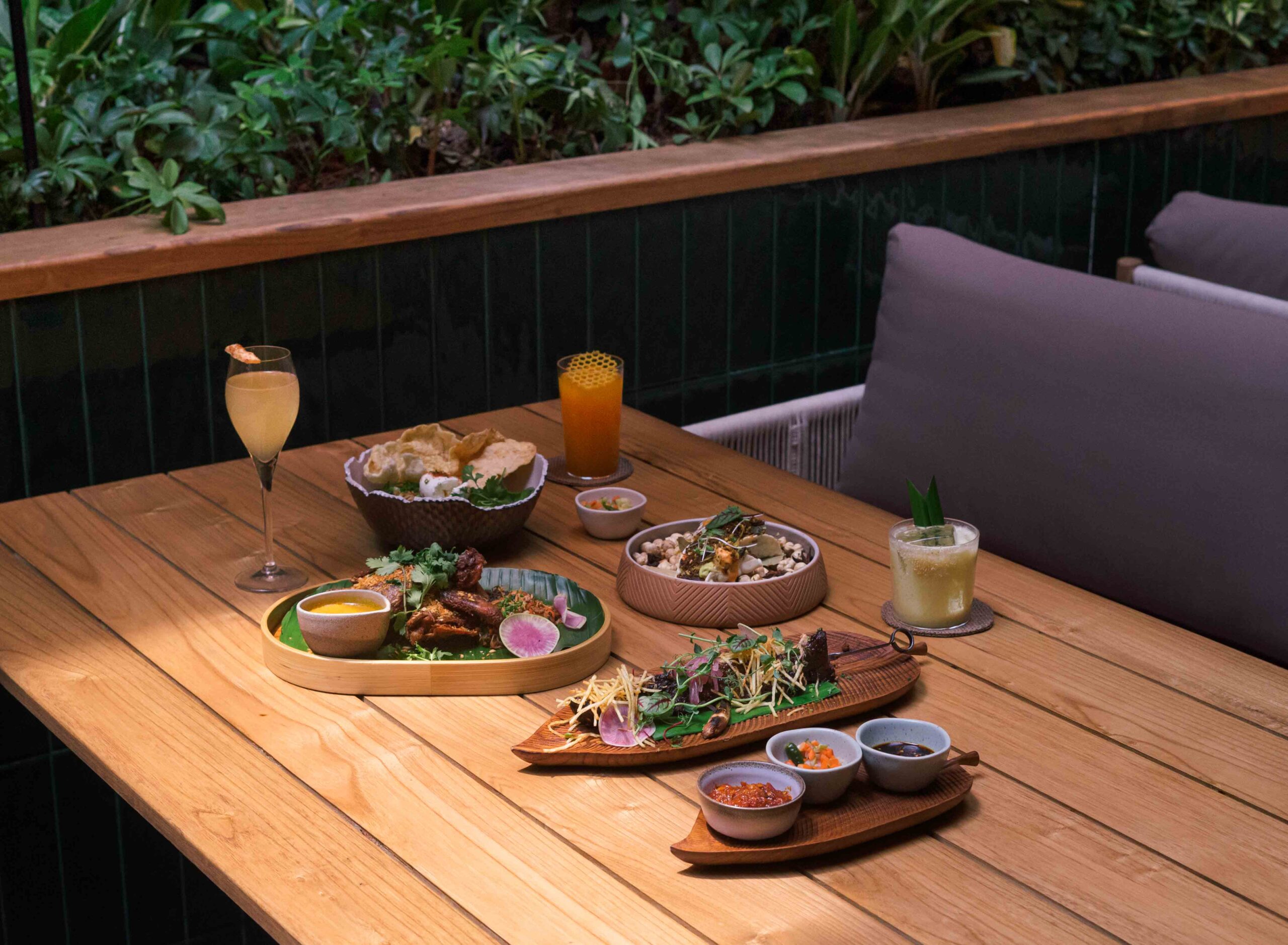 Notes of Nusantara at SEMAJA and NAAGA - Manual Jakarta